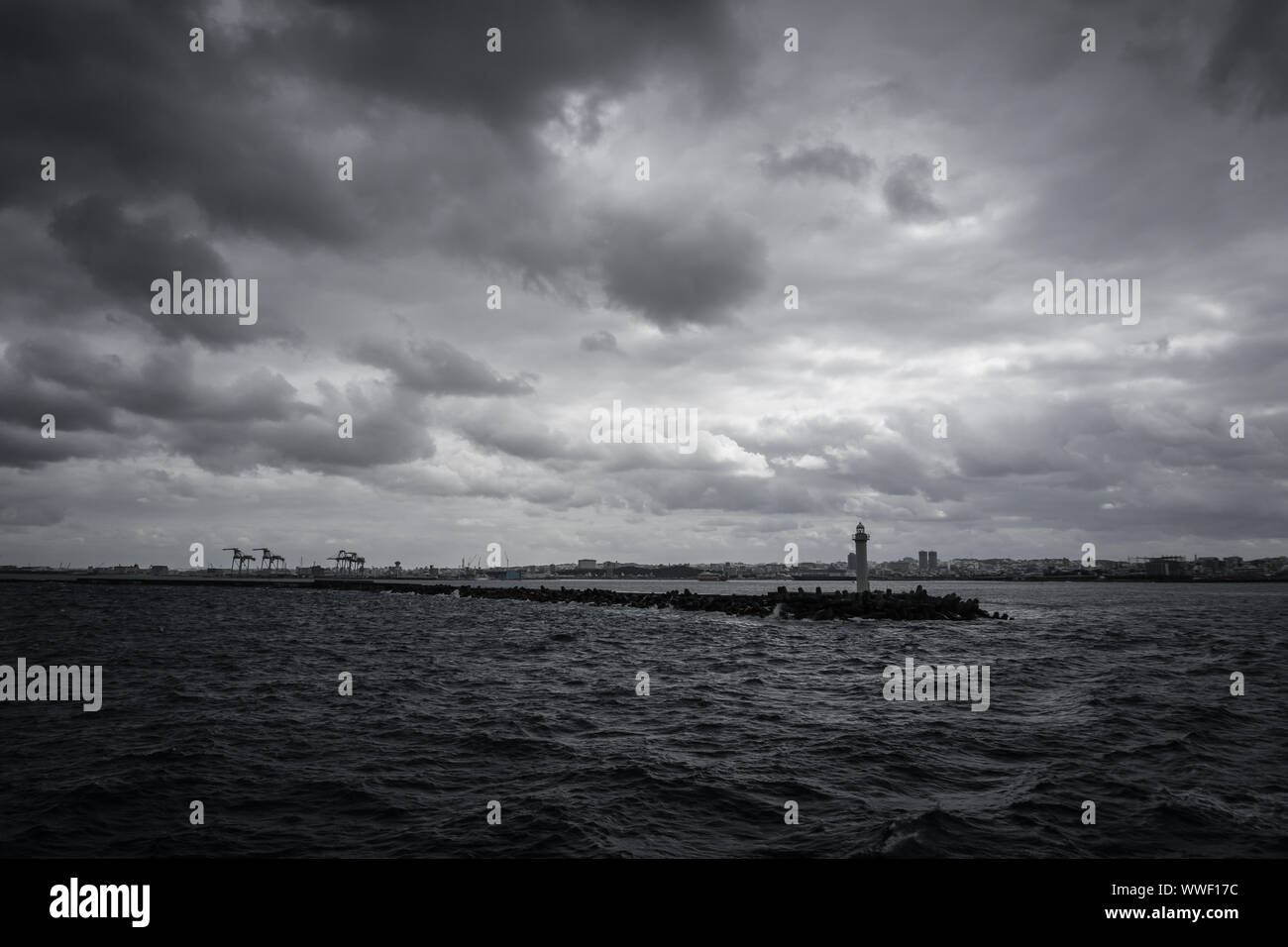 Hafen von naha -Fotos und -Bildmaterial in hoher Auflösung – Alamy