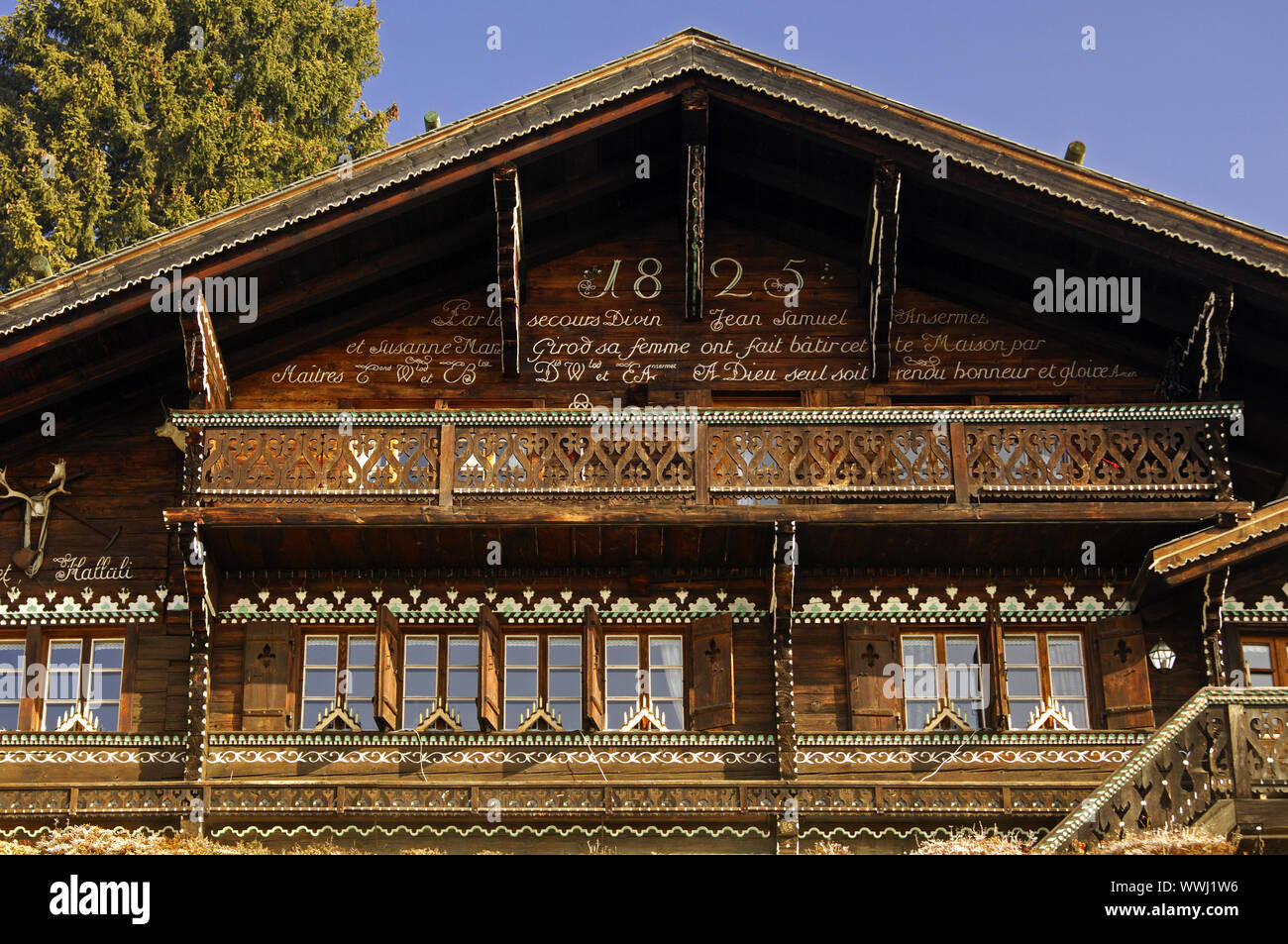 Dorfhaus fotos -Fotos und -Bildmaterial in hoher Auflösung – Alamy