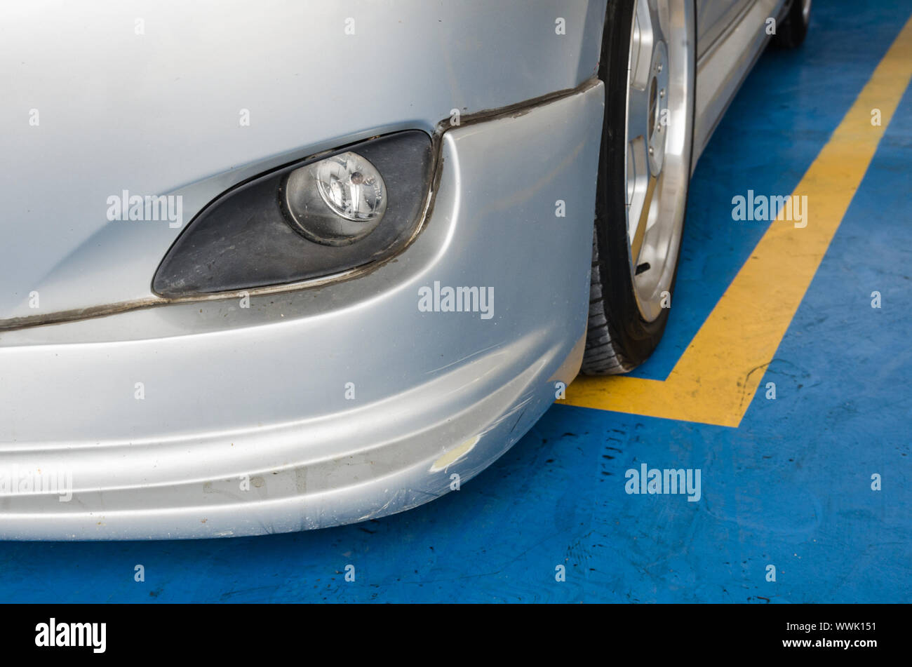Auto beule -Fotos und -Bildmaterial in hoher Auflösung – Alamy