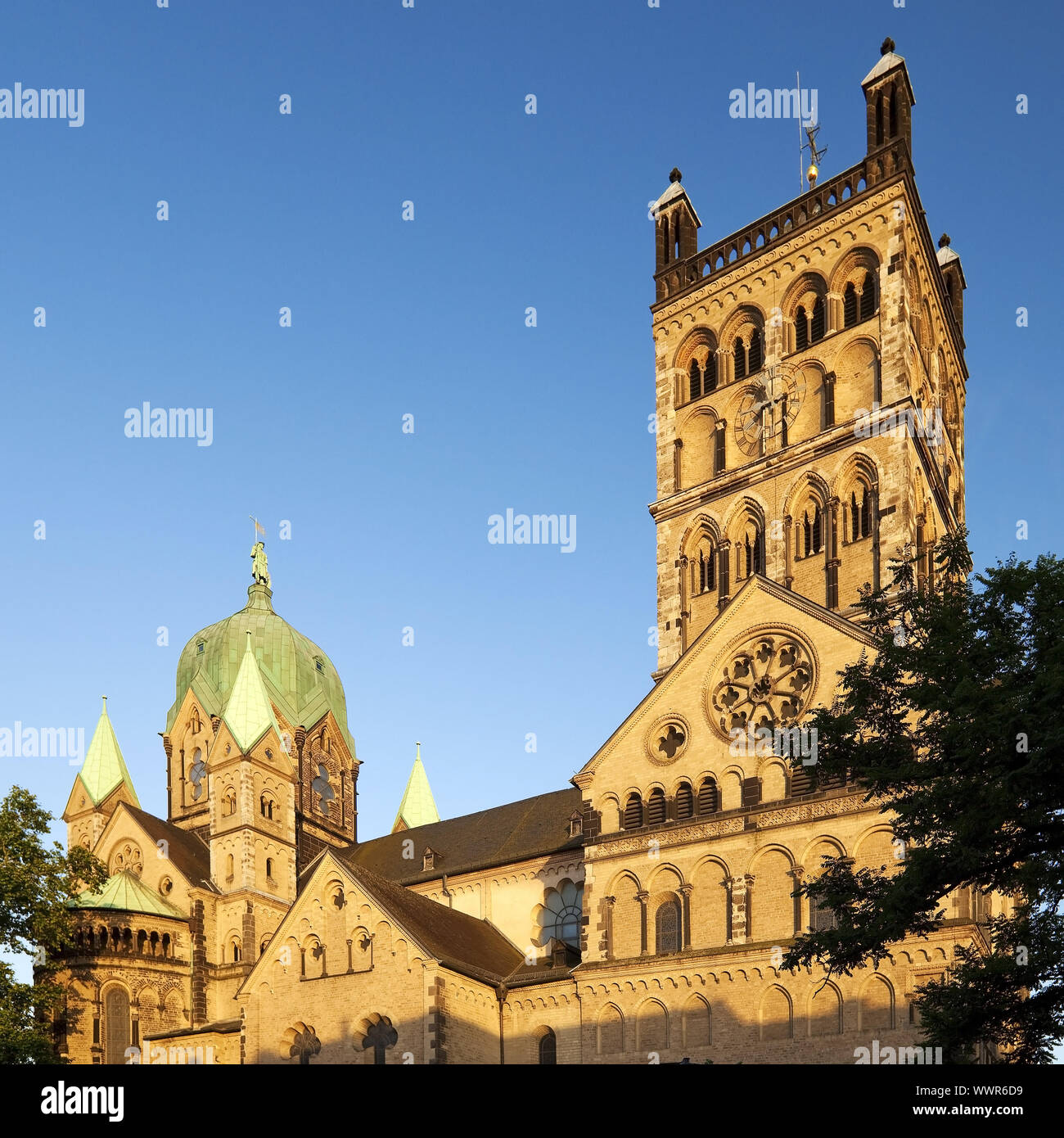 Basilika St. Quirinus, Neuss, Niederrhein, Nordrhein-Westfalen, Deutschland, Europa ...
