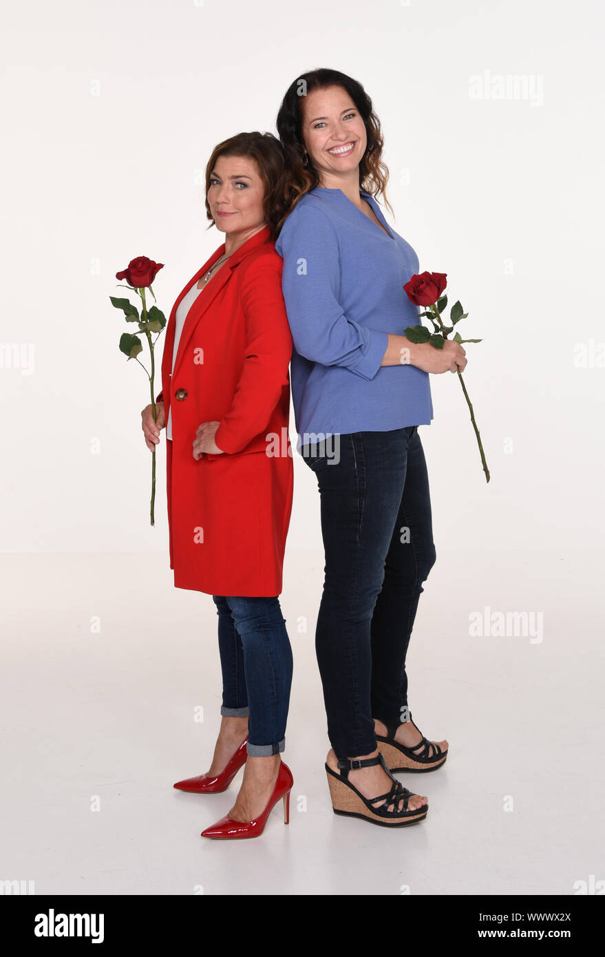 Hamburg, Deutschland. 16 Sep, 2019. Claudia Schmutzler (l) und Katja ...