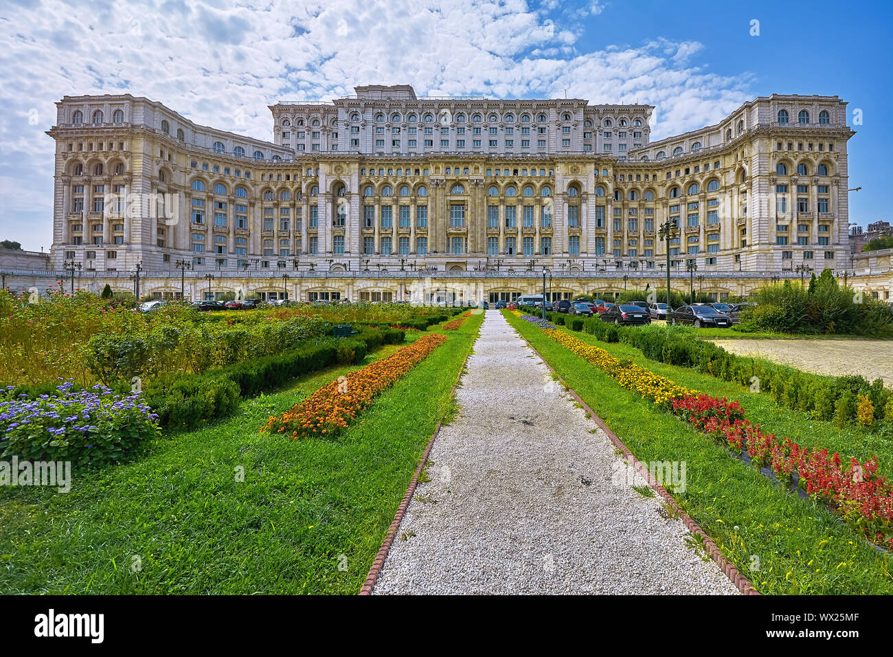 Romania bucharest city parliament building -Fotos und -Bildmaterial in ...