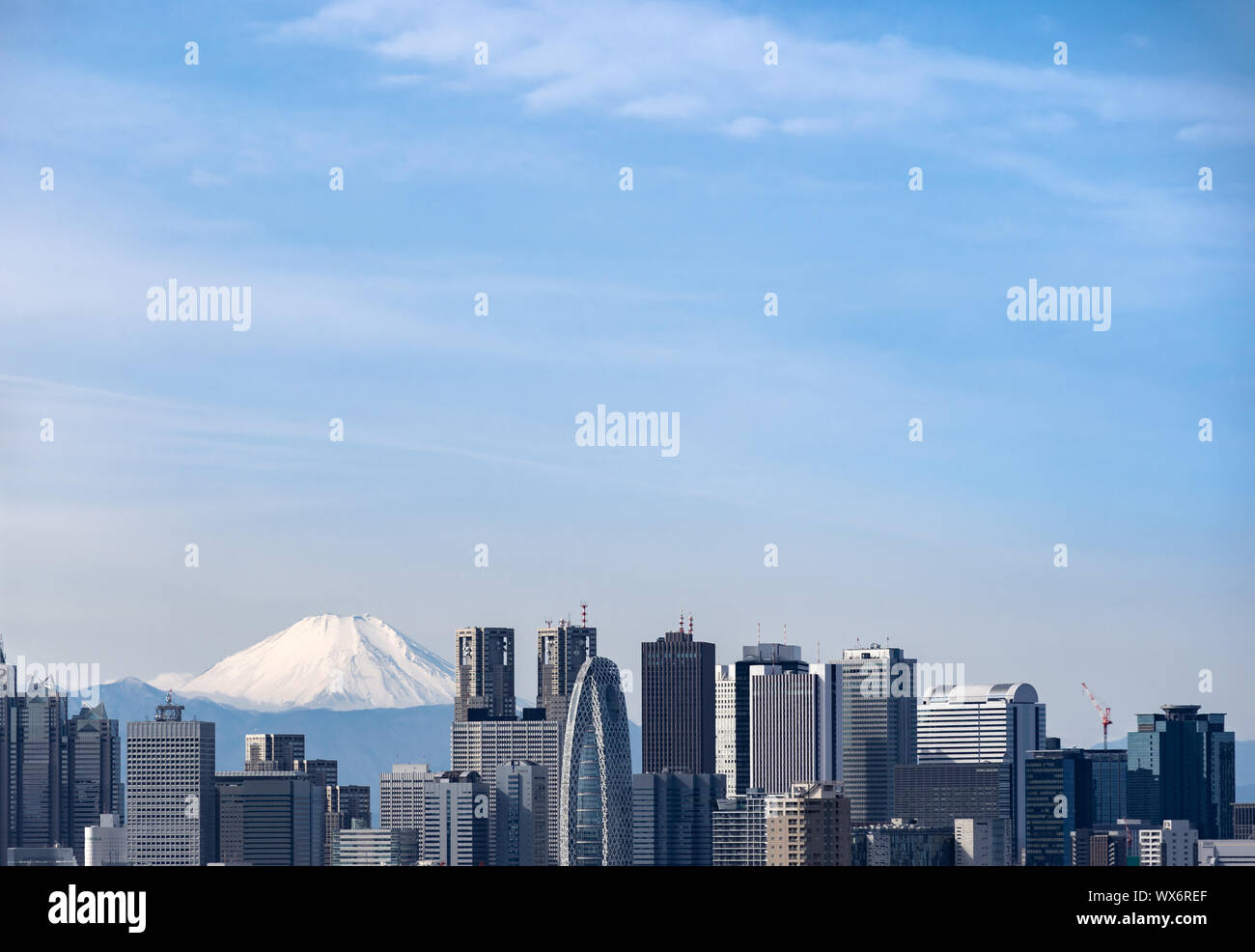 Zentrum von tokio travel -Fotos und -Bildmaterial in hoher Auflösung ...