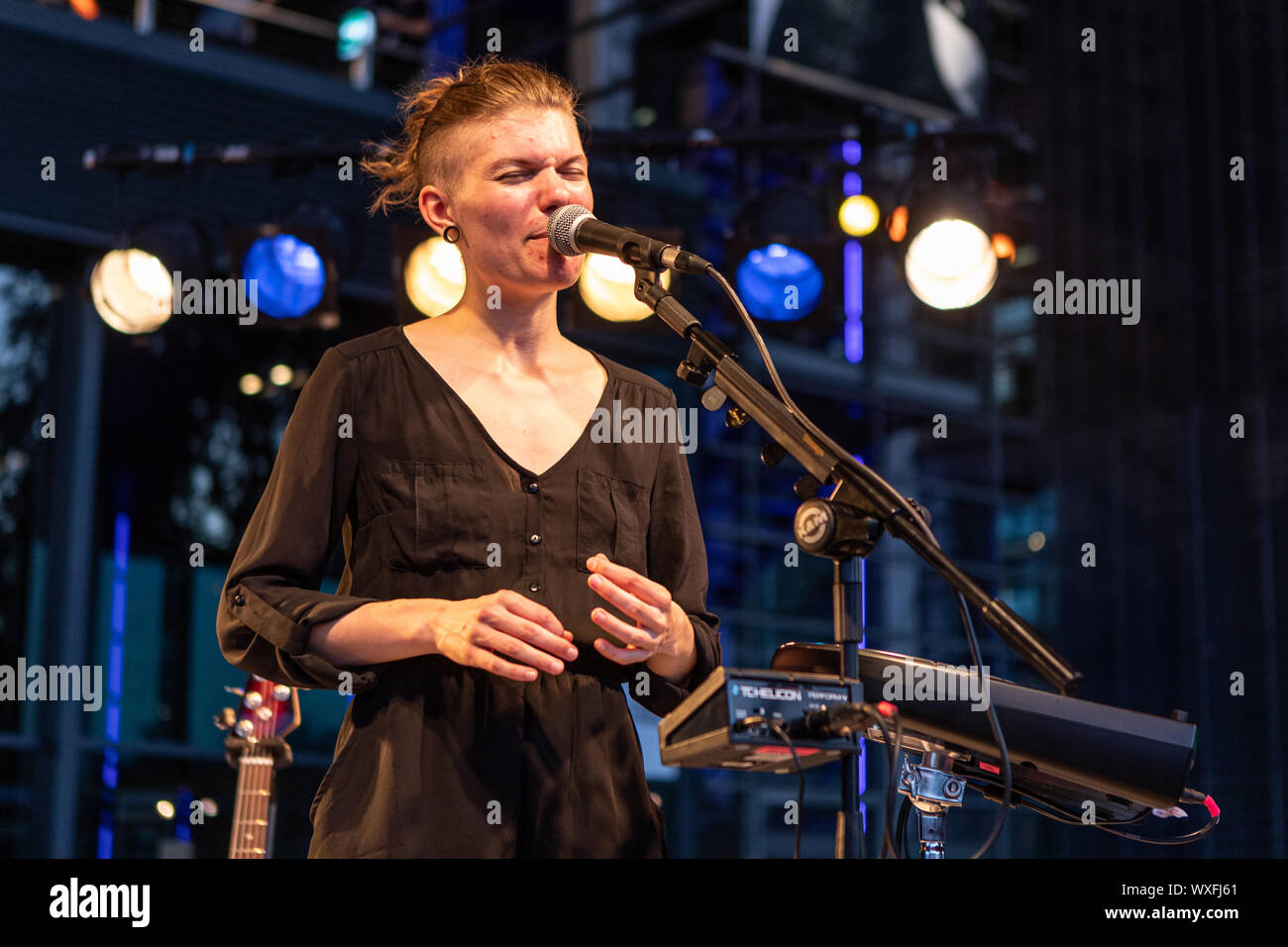 Laura fink -Fotos und -Bildmaterial in hoher Auflösung – Alamy