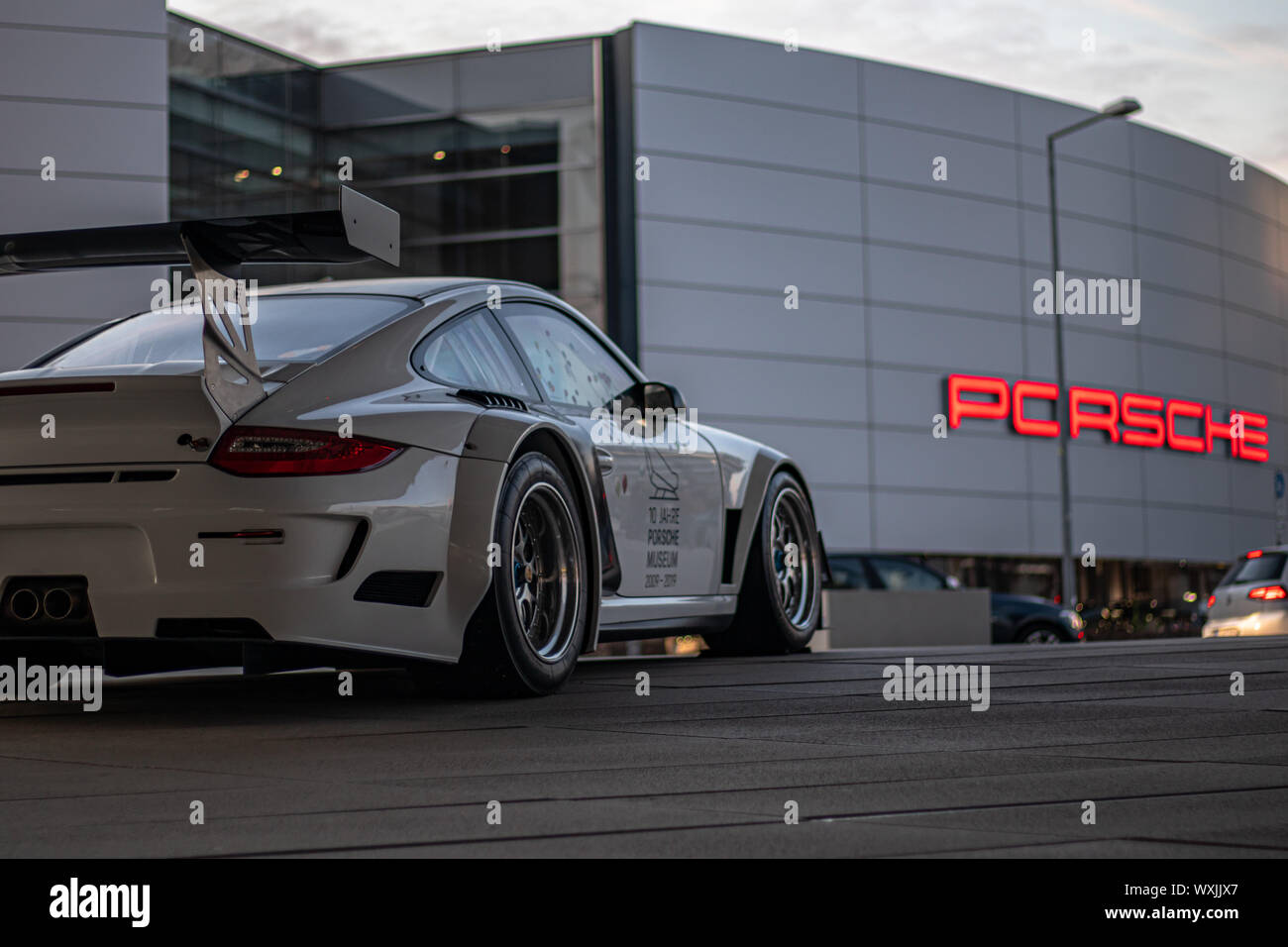 Porsche 997 gt3 r hybrid -Fotos und -Bildmaterial in hoher Auflösung ...