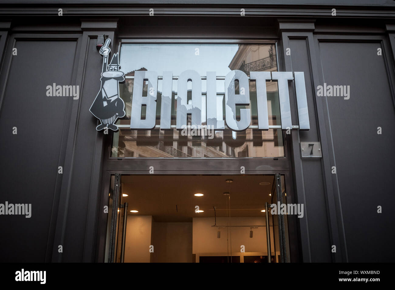 Bialetti moka kaffeemaschine -Fotos und -Bildmaterial in hoher ...