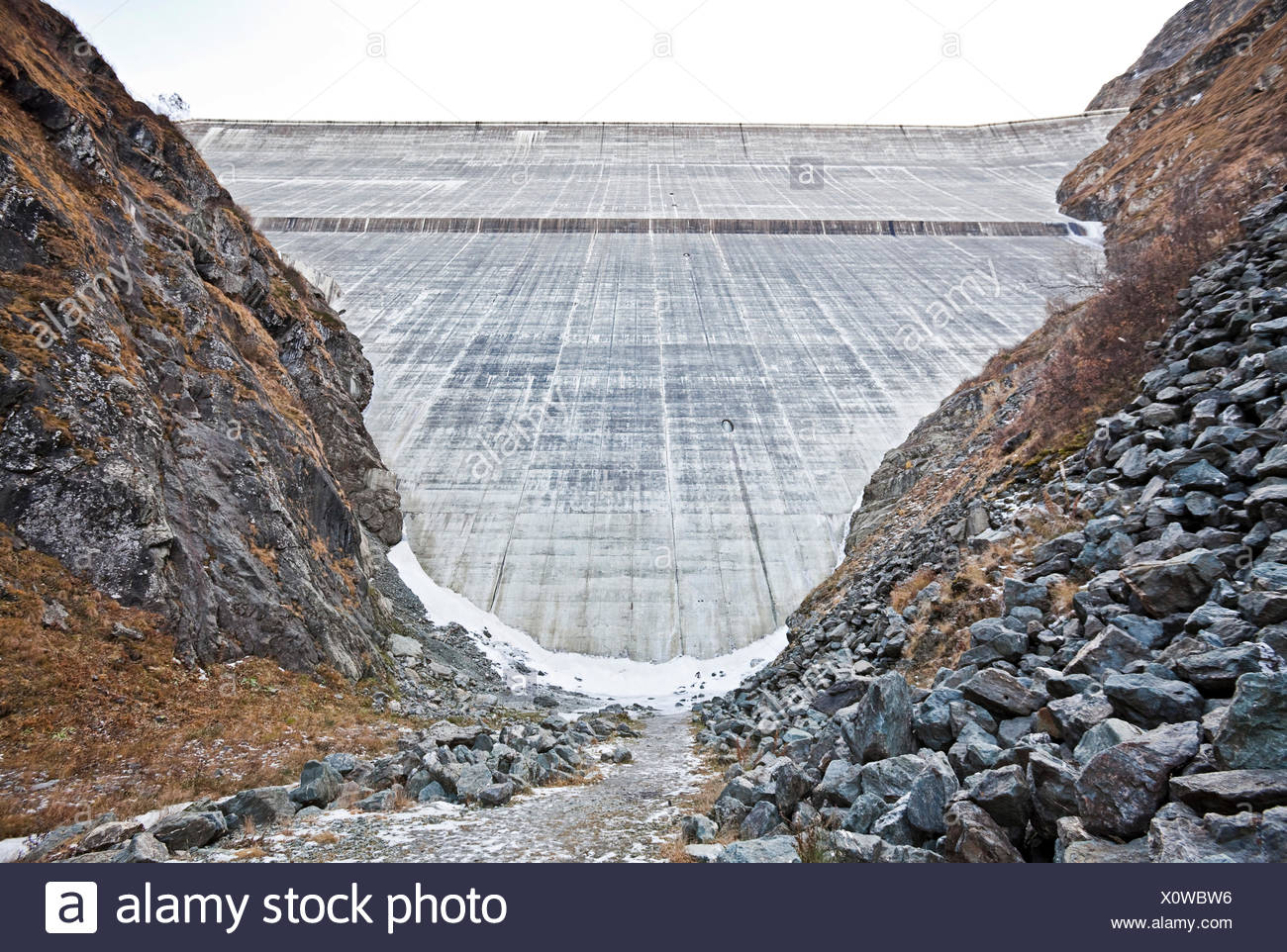 Staumauer Schweiz Stockfotos und -bilder Kaufen - Alamy