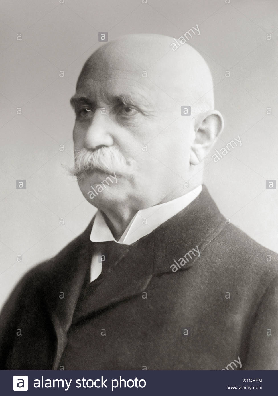 Graf Ferdinand Von Zeppelin Stockfotos und -bilder Kaufen - Alamy