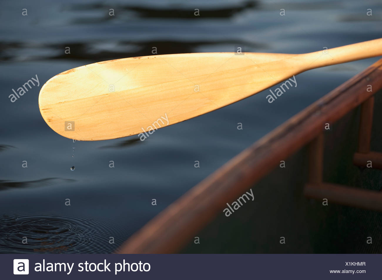 Paddelboot Canoe Stockfotos und -bilder Kaufen - Alamy