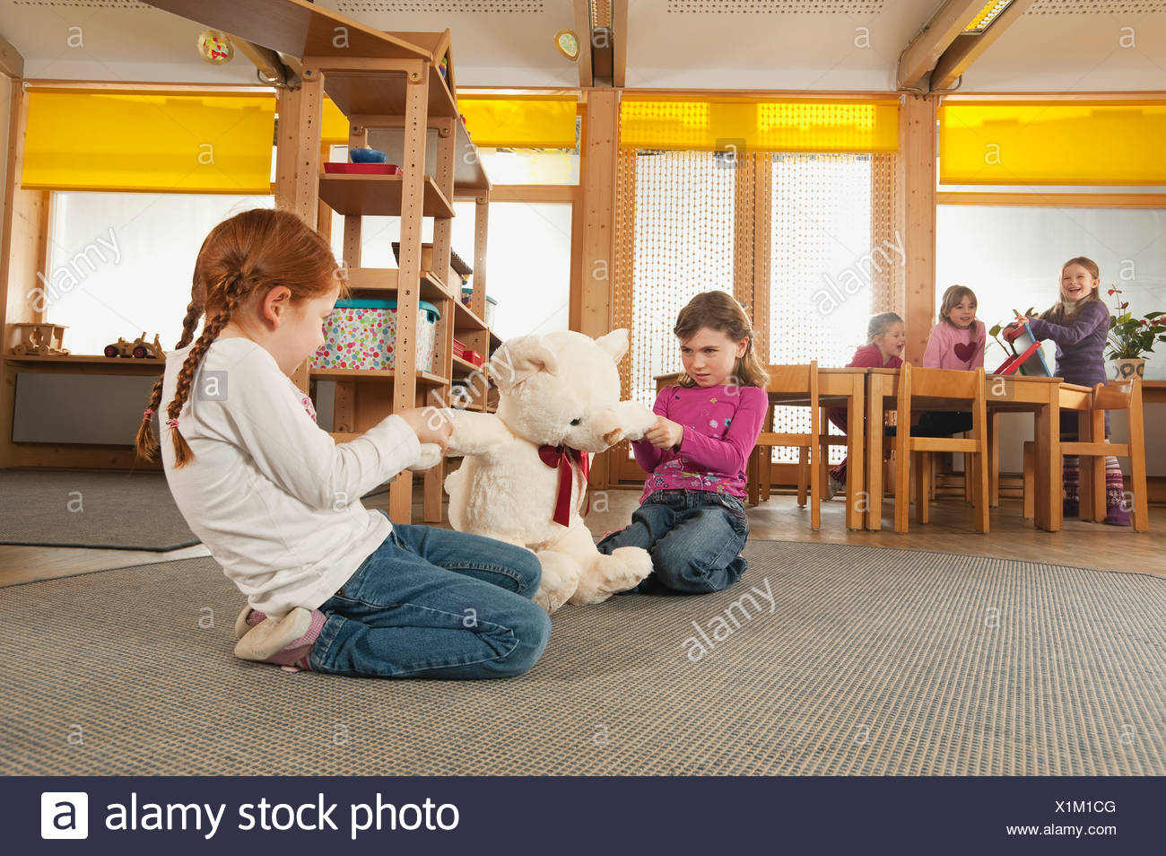Streit Kinder Stockfotos und -bilder Kaufen - Alamy