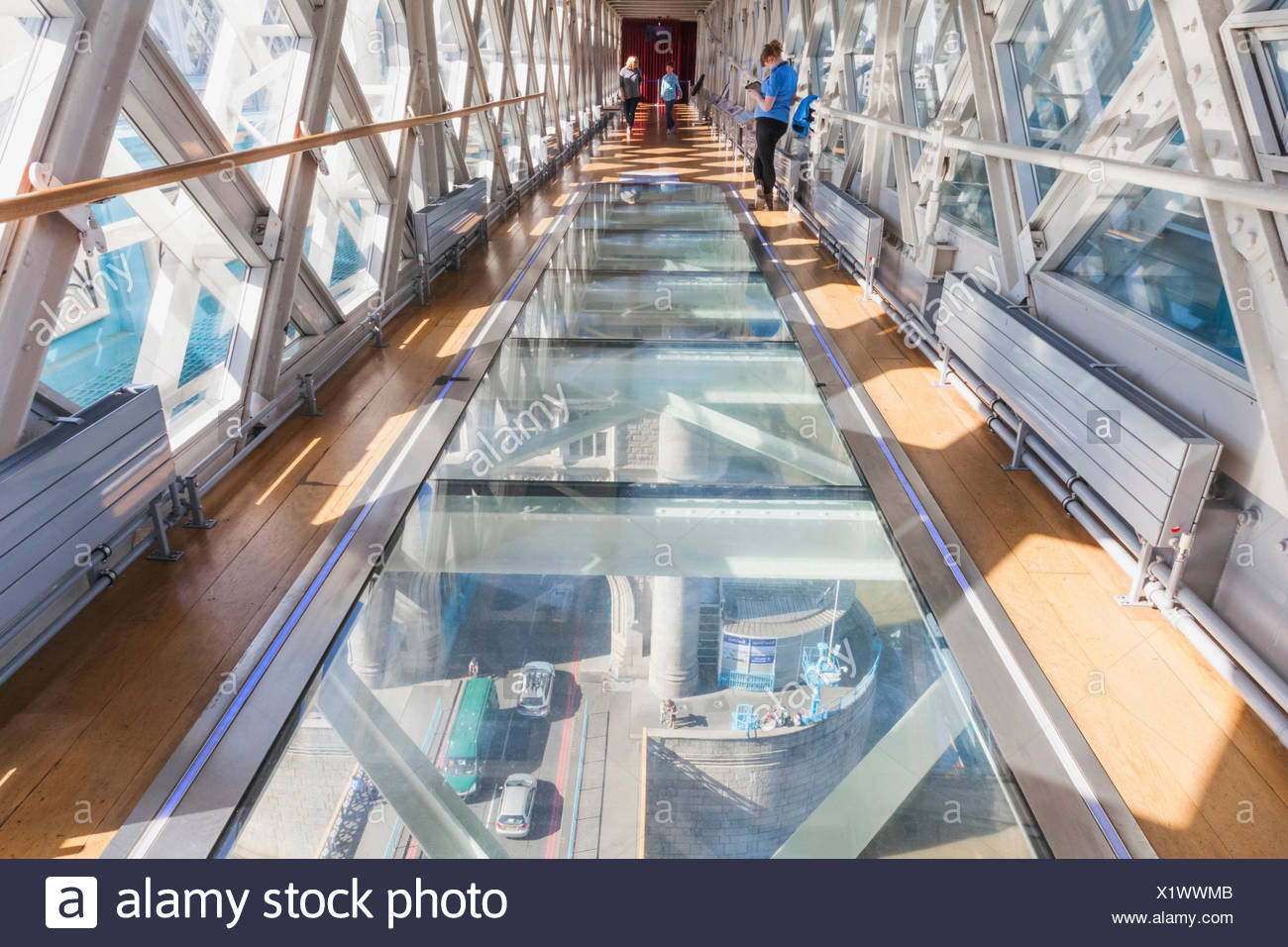 England London Tower Bridge Interior Stockfotos & England London Tower ...