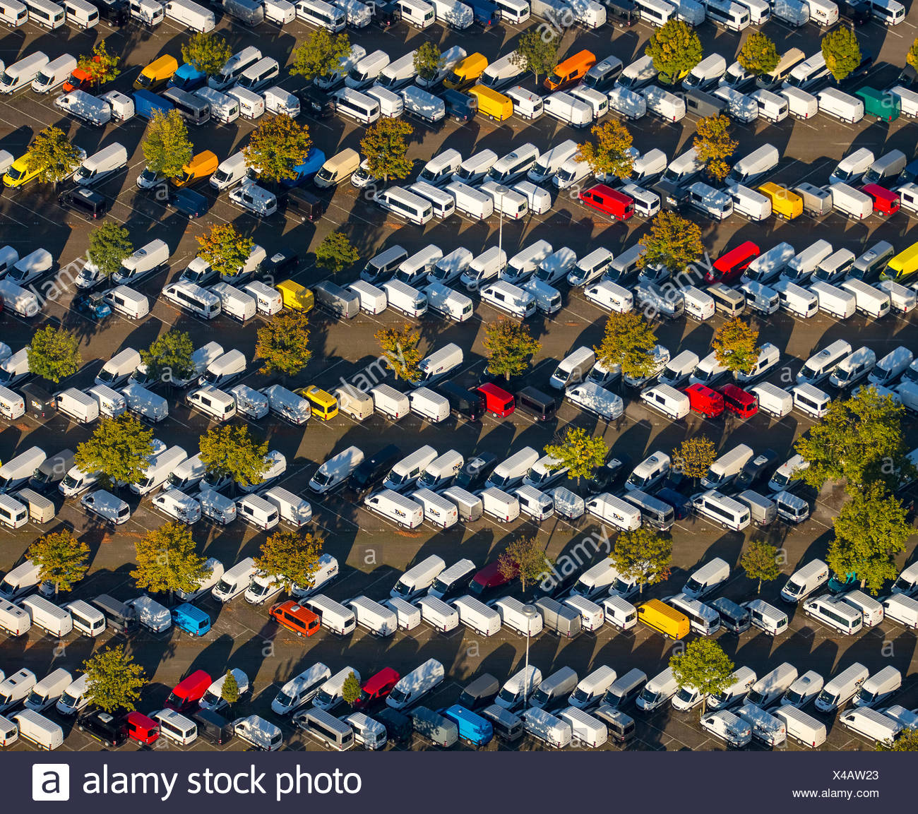 Aerial View Parking Lot Stockfotos und -bilder Kaufen - Alamy