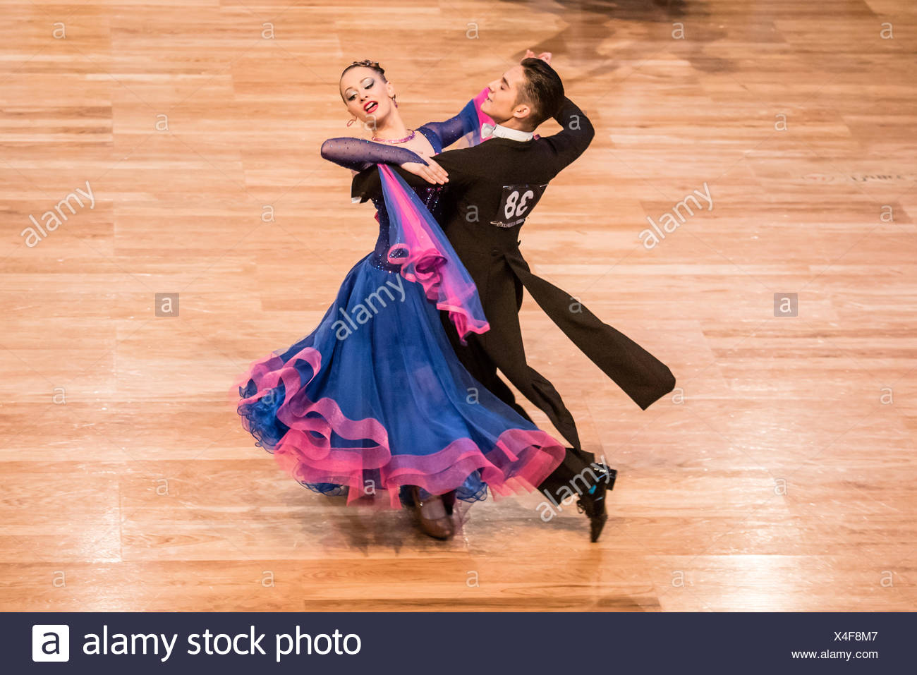 Walzer Ballsaal Stockfotos & Walzer Ballsaal Bilder - Alamy