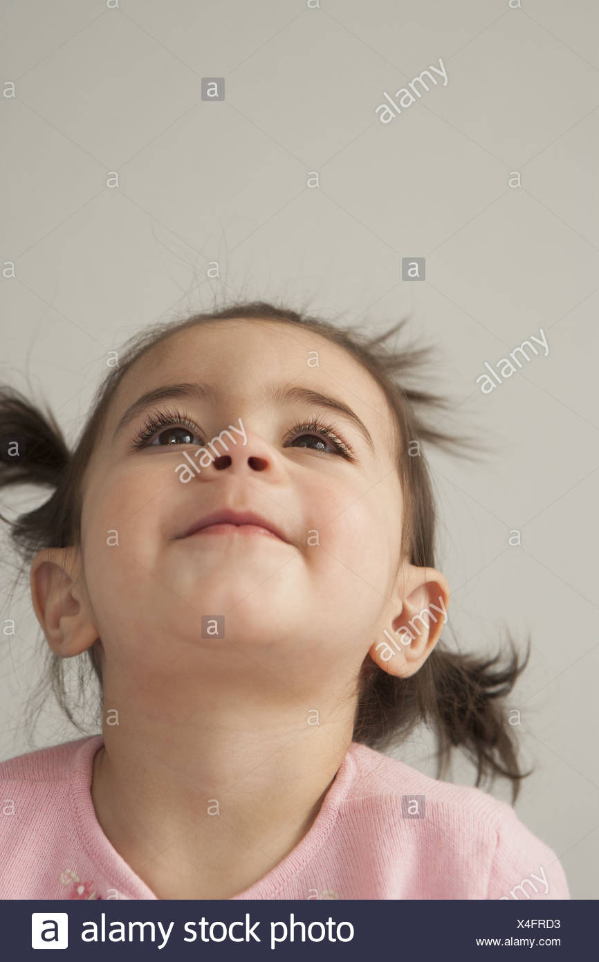Dunkle Augen Stockfotos und -bilder Kaufen - Alamy
