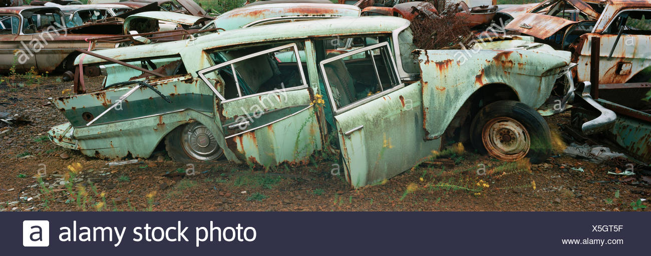 Schrottplatz Mit Alten Uns Autos Stockfotos und -bilder Kaufen - Alamy