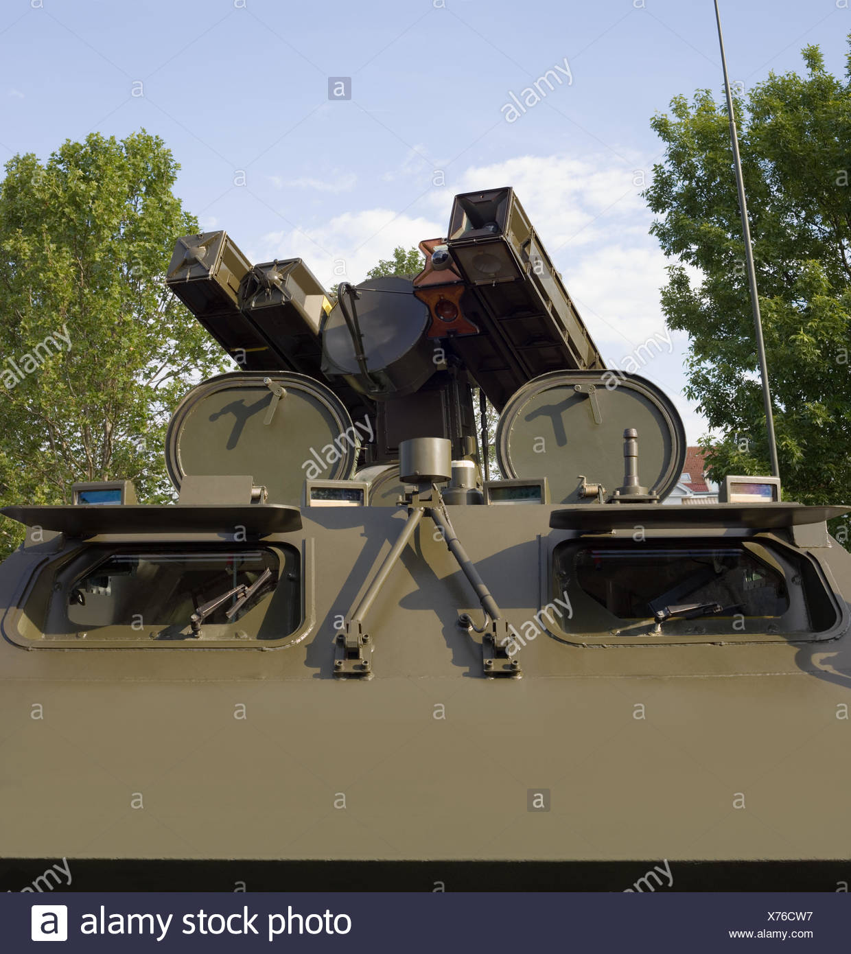Anti Tank Guided Missile Vehicle Stockfotos und -bilder Kaufen - Alamy
