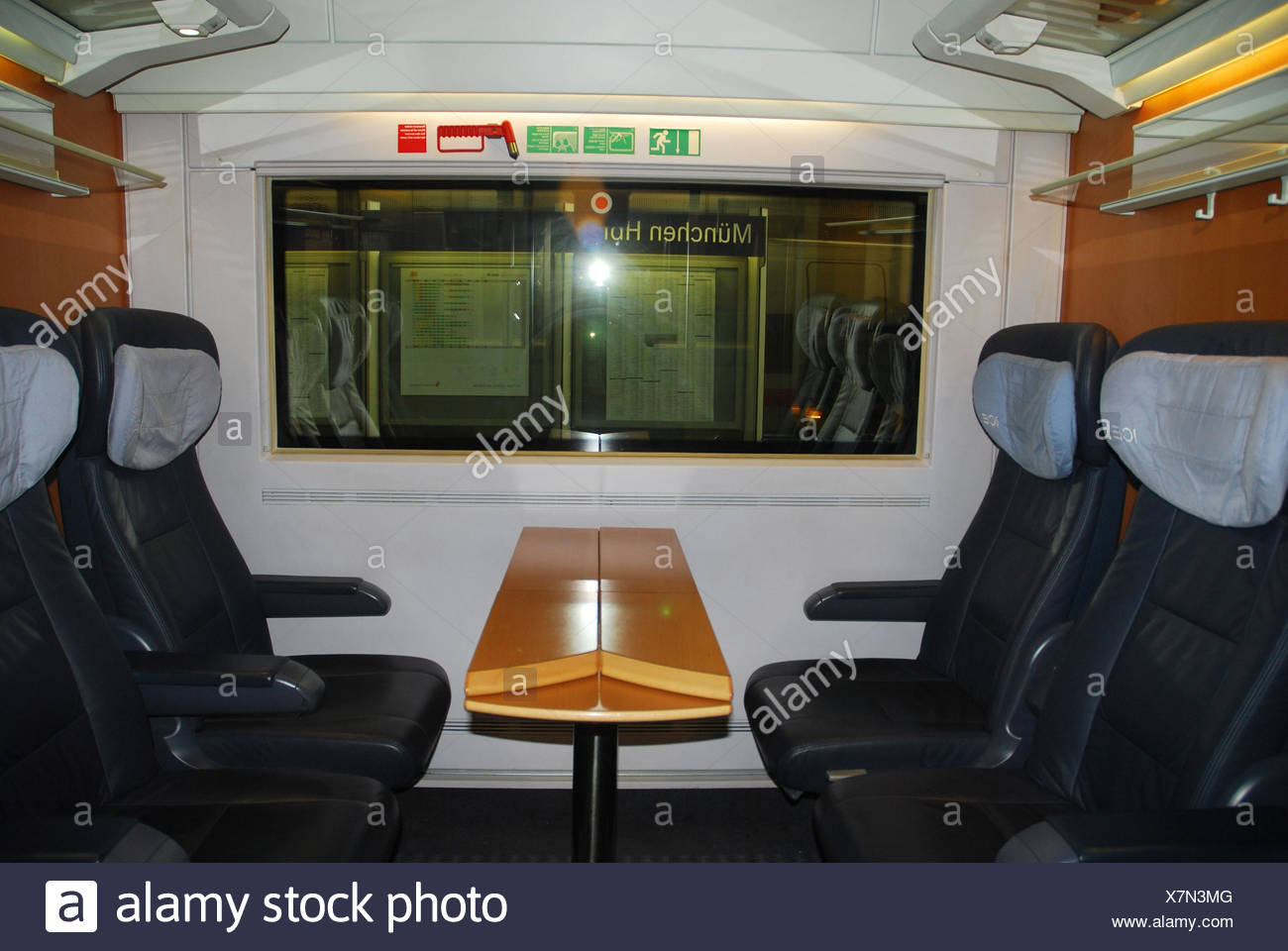 Intercity Express Compartment Stockfotos und -bilder Kaufen - Alamy