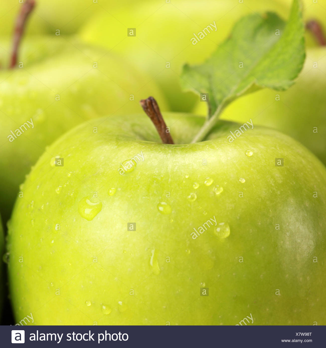 Golden Delicious Apfel Stockfotos und -bilder Kaufen - Alamy