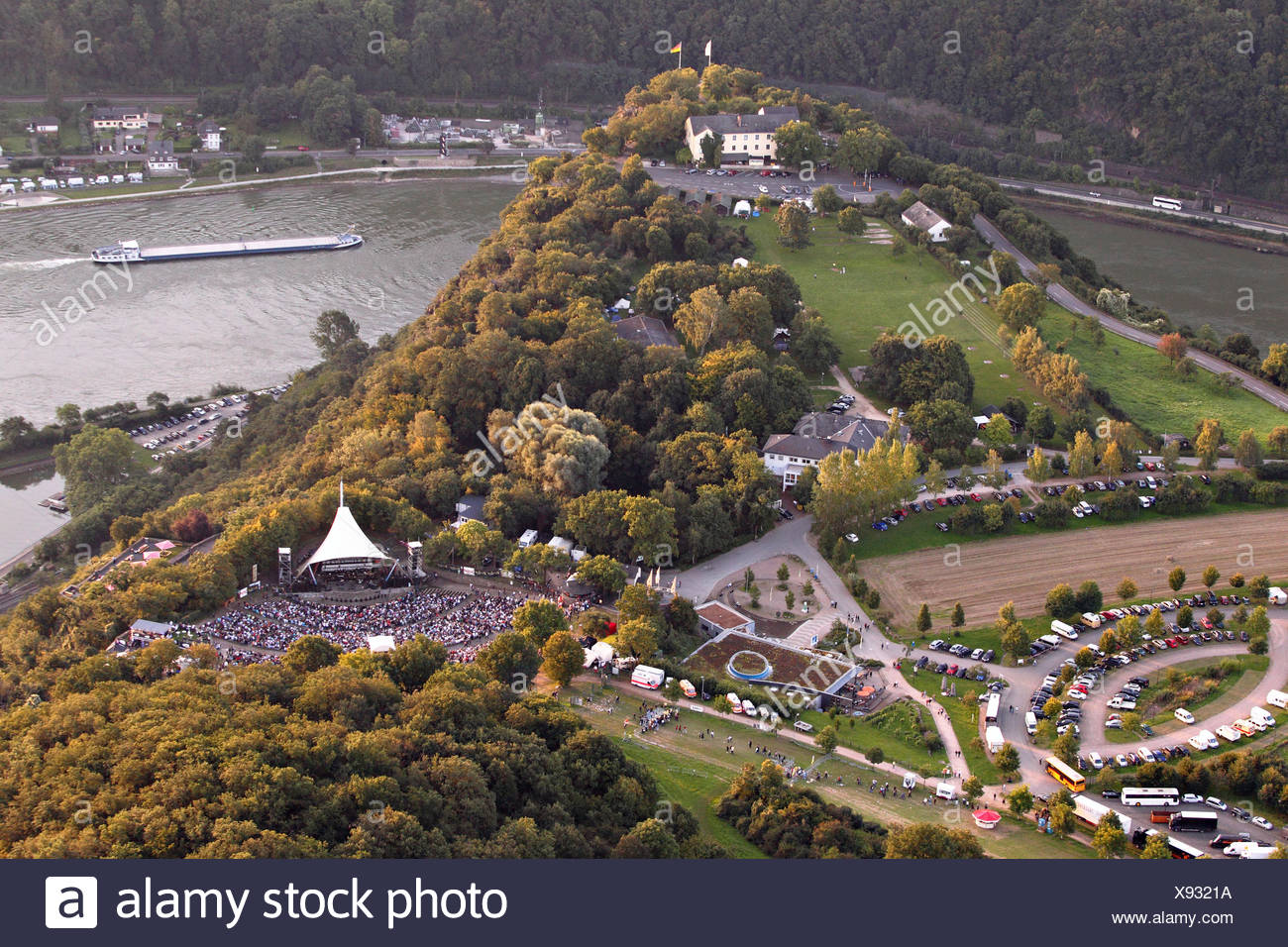 Loreley Rock On River Rhine Stockfotos & Loreley Rock On River Rhine ...