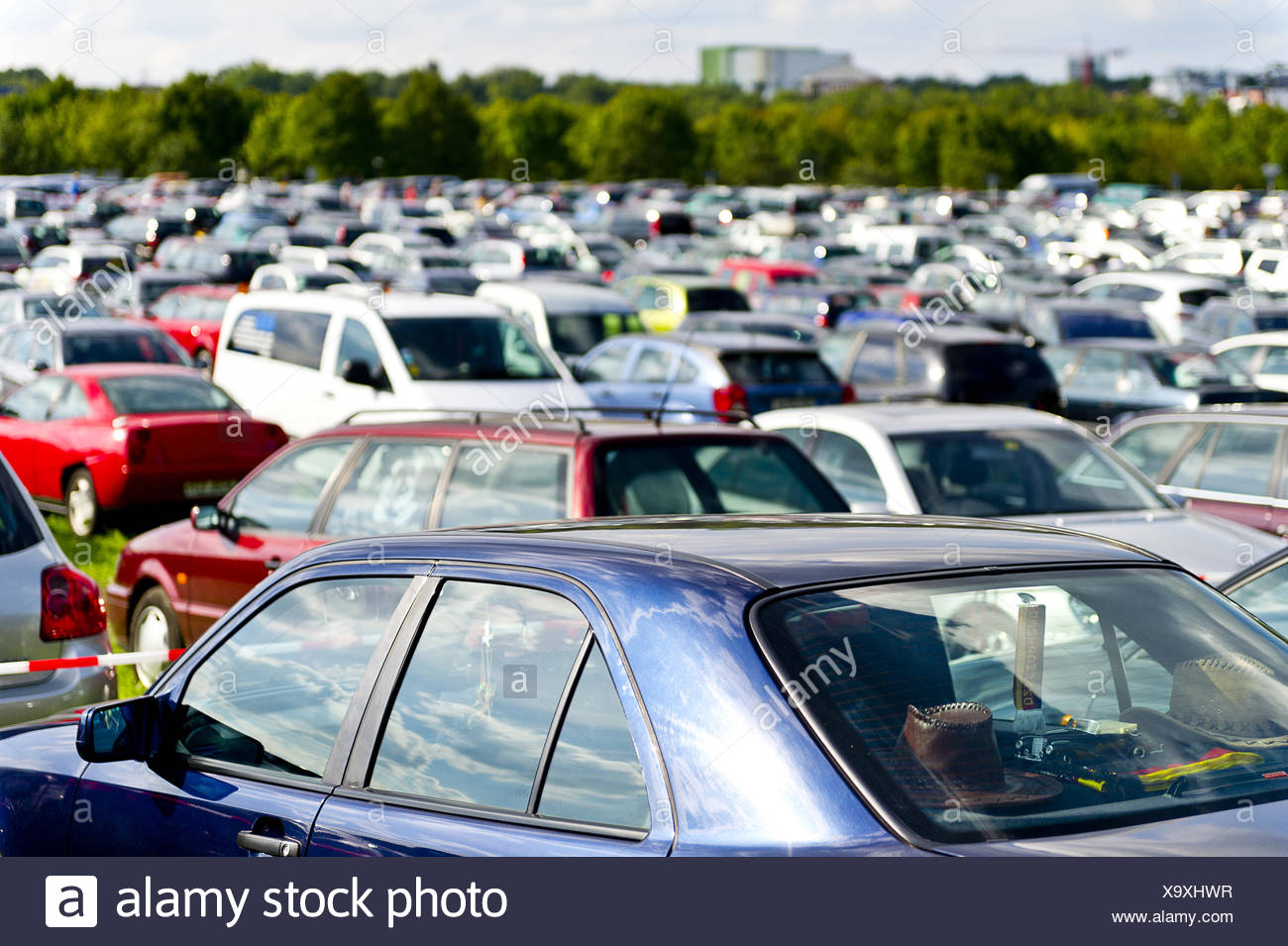 Voller Parkplatz Stockfotos und -bilder Kaufen - Alamy