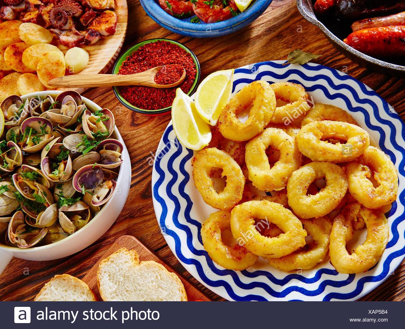 Tintenfisch Tapas Stockfotos und -bilder Kaufen - Alamy