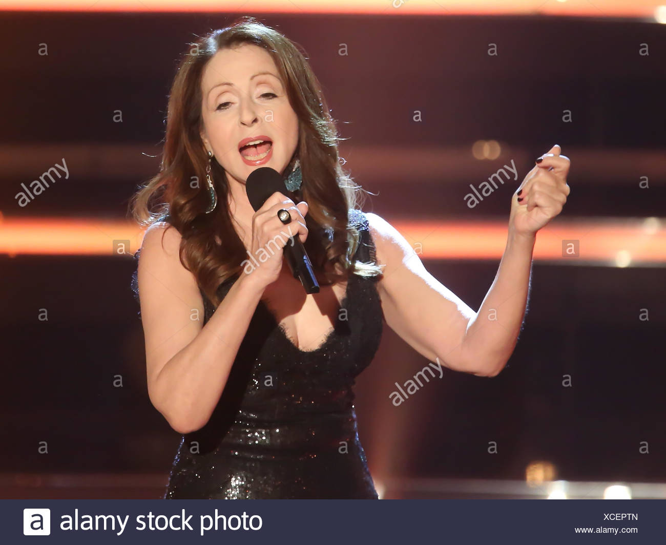 Vicky Leandros German Tv Show Stockfotos und -bilder Kaufen - Alamy