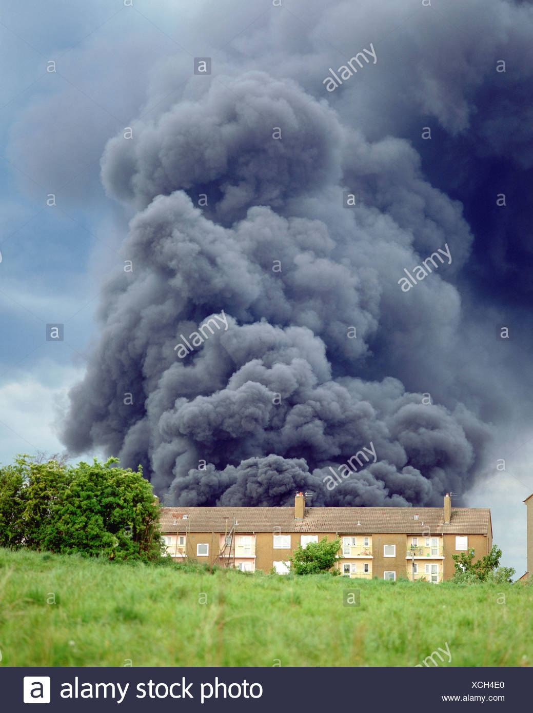 Der Schwarze Rauch Stockfotos und -bilder Kaufen - Alamy