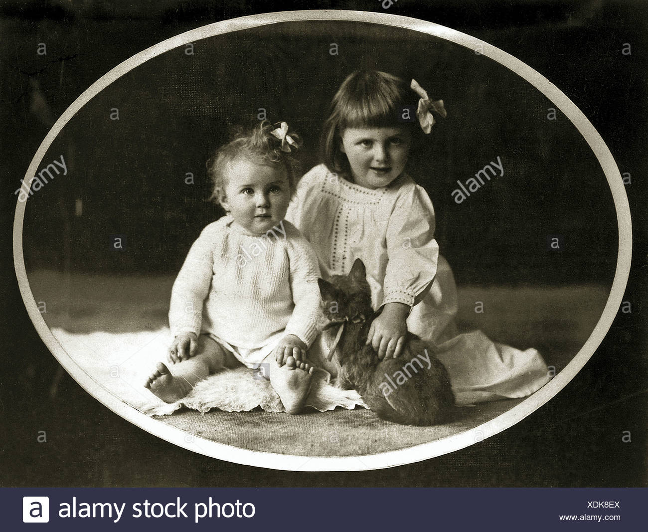 Schwester Eva Stockfotos und -bilder Kaufen - Alamy