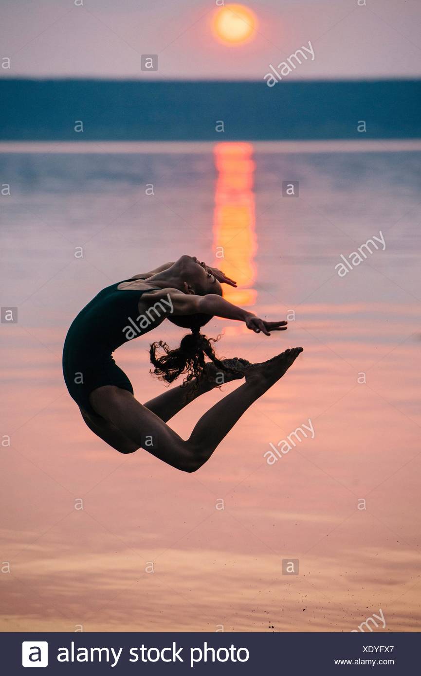 Mach Gymnastik Stockfotos und -bilder Kaufen - Alamy