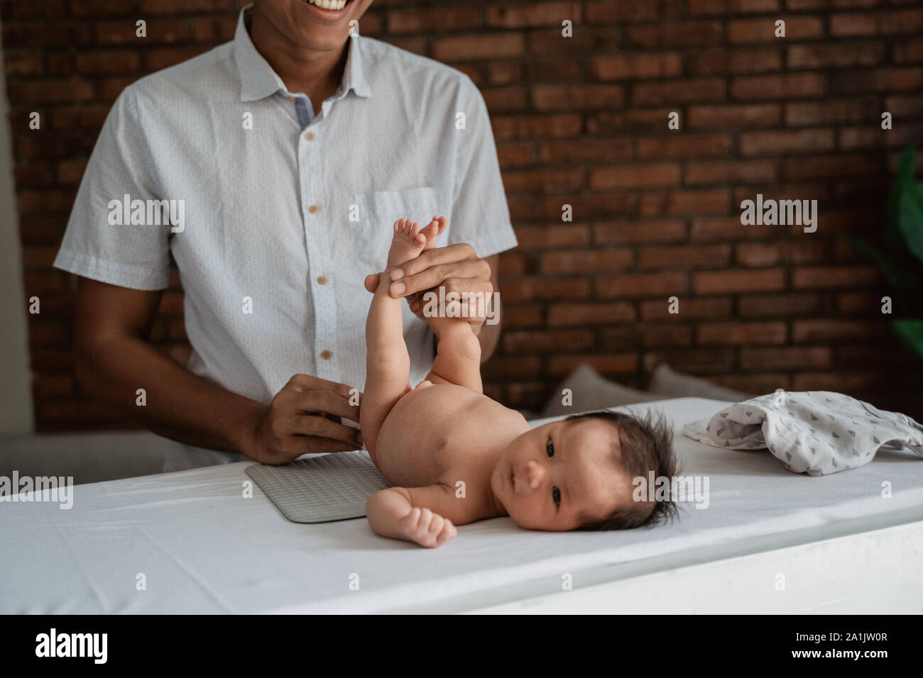 Nalgas De Niña Pequeña Fotografías E Imágenes De Alta Resolución Alamy