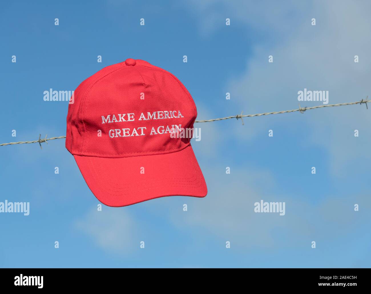 Donald Trump Partidarios Rojo Maga Campaña Sombrero Gorra En Alambre