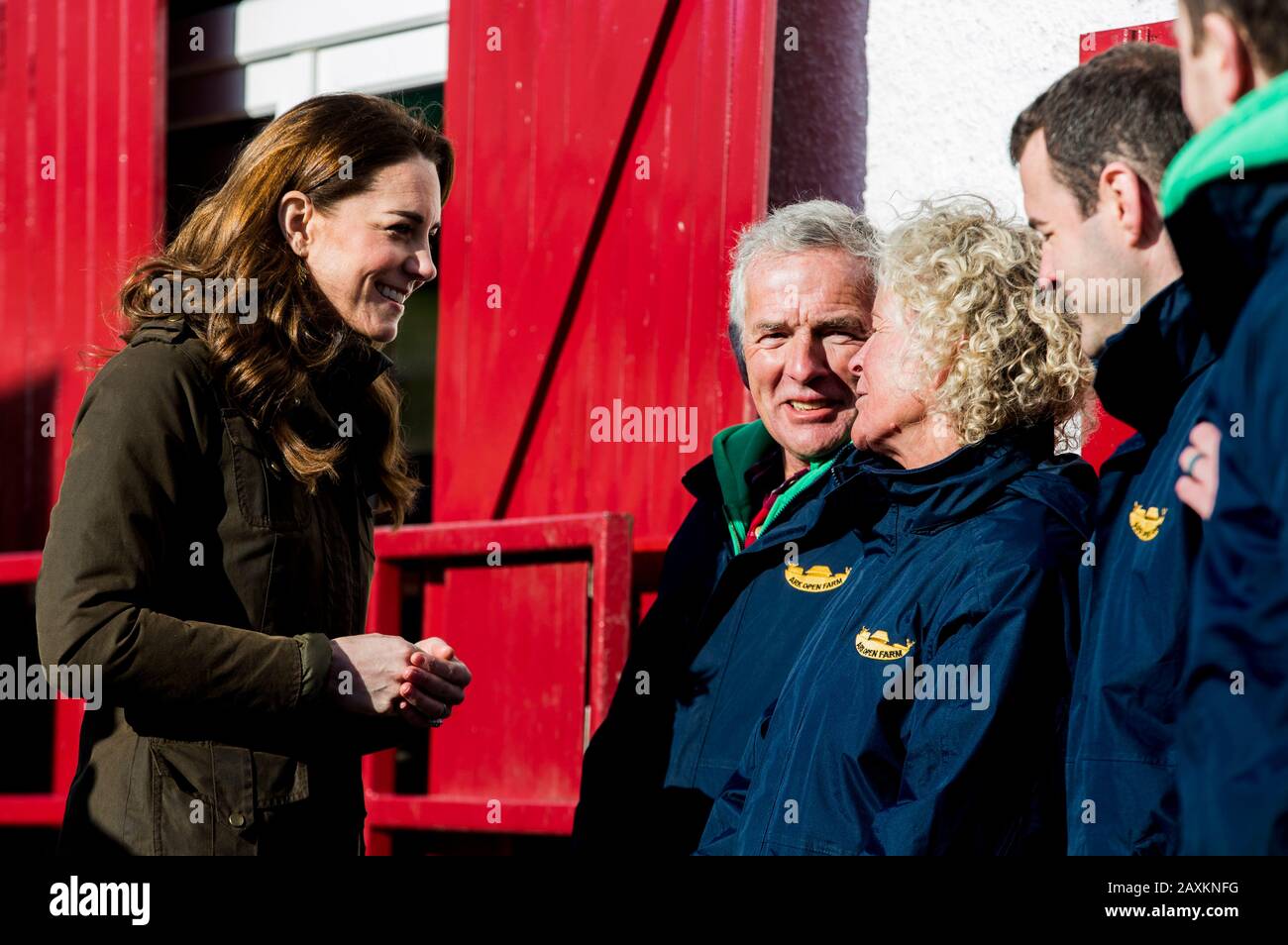 La duquesa de Cambridge conoce a Stewart y Lorraine Donaldson ...