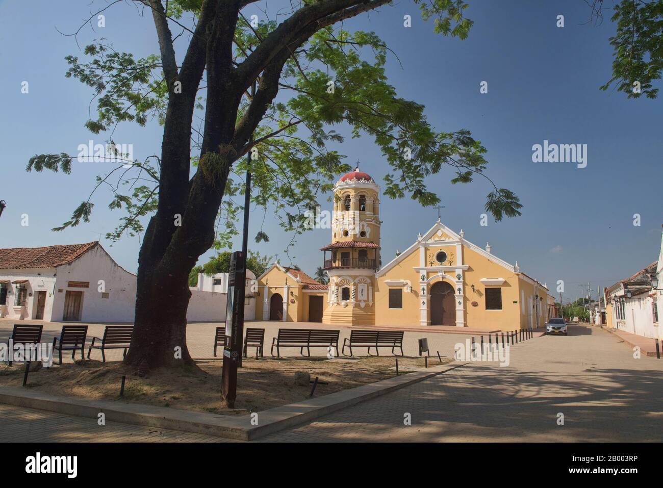 Iglesia De Santa Bárbara En La Colonial Santa Cruz De Mompox Bolívar