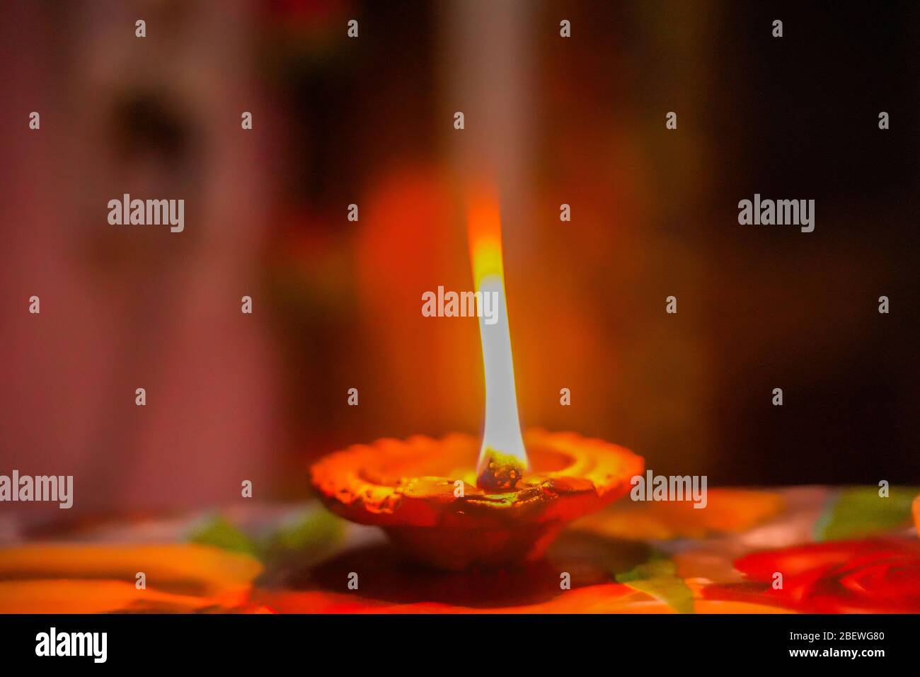 Uno De Los Festivales Más Populares Del Hinduismo Diwali Simboliza Lo