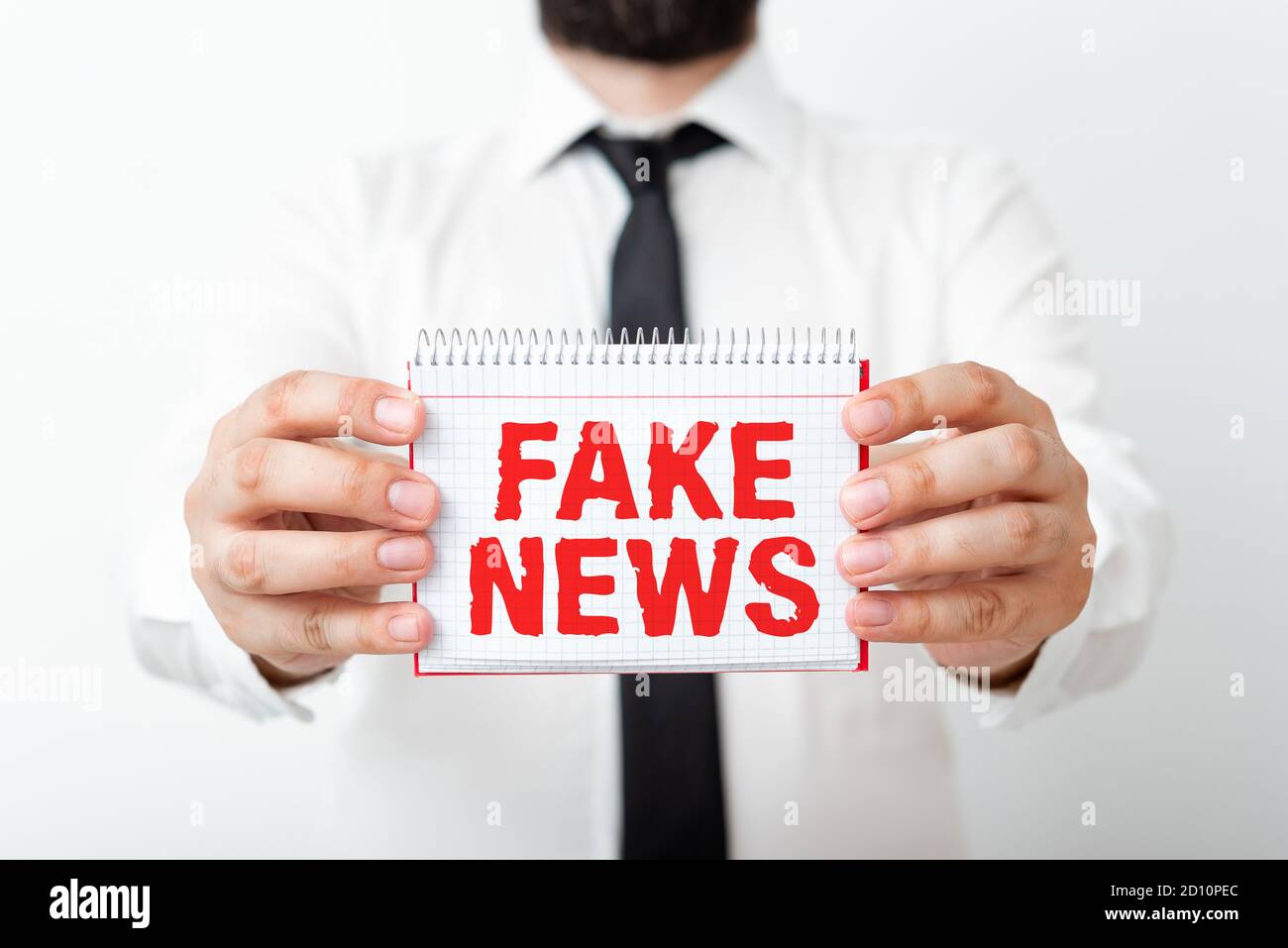 Texto De Escritura De Palabras Fake News Foto De Negocios Que Muestra