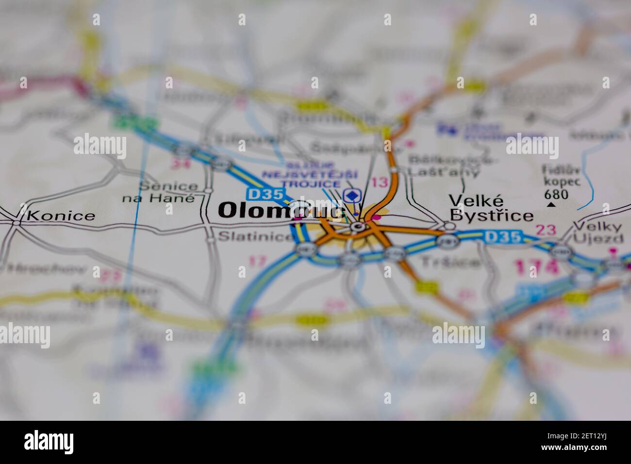 Olomouc se muestra en un mapa de carreteras o mapa geográfico ...