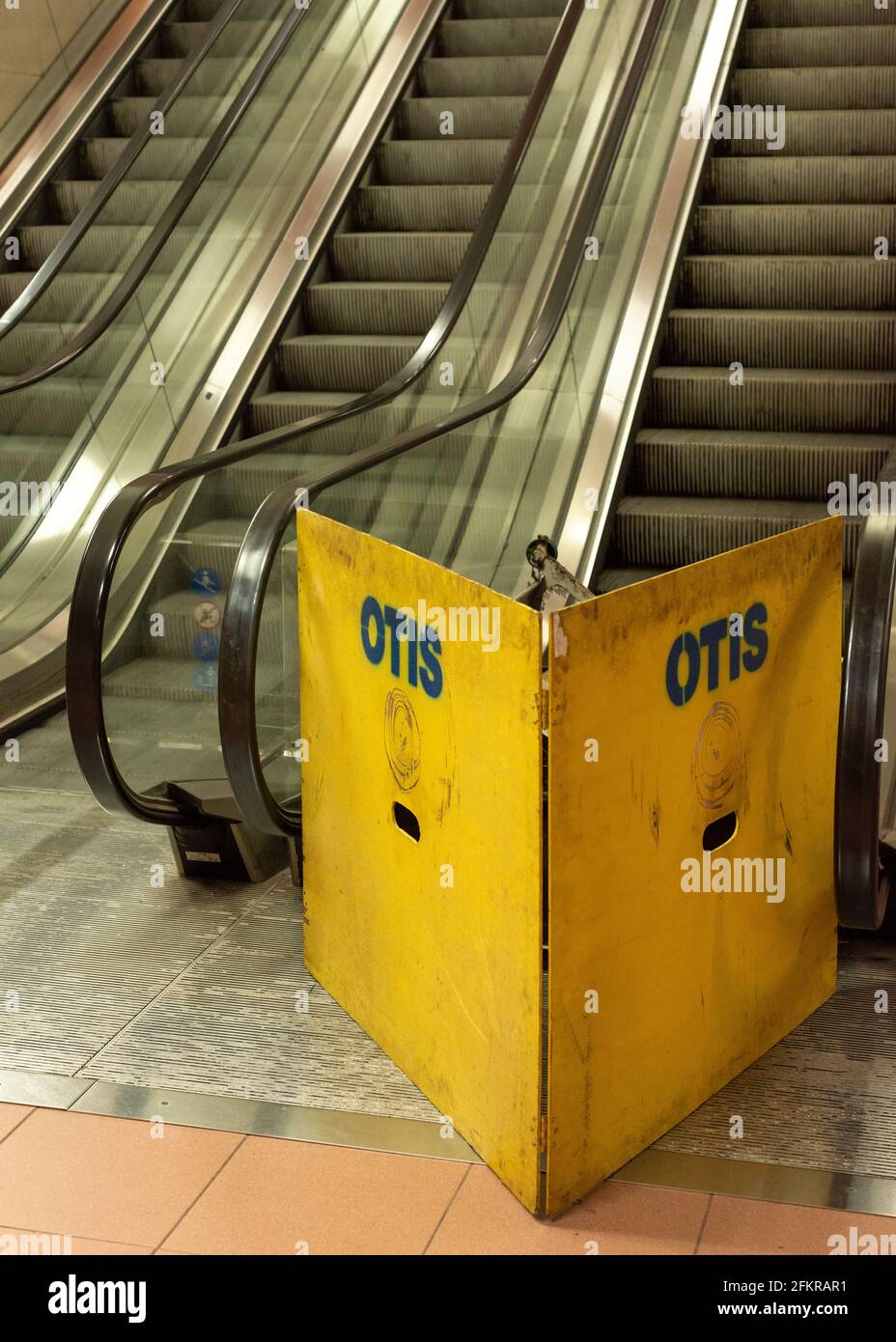 Escalera De Foso De Ascensor Otis