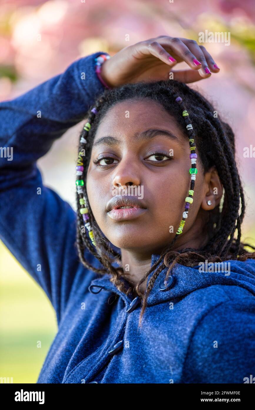 Modelo De Adolescente Afroamericana Fotografías E Imágenes De Alta