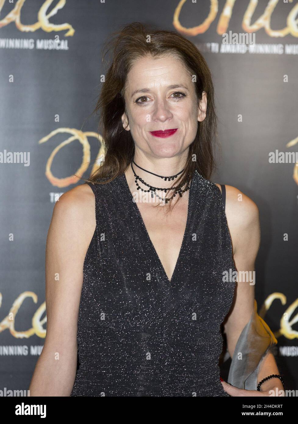 La Actriz Raquel Cassidy Asiste A La Noche De Apertura De Ronan Keating Uniéndose Al Elenco De