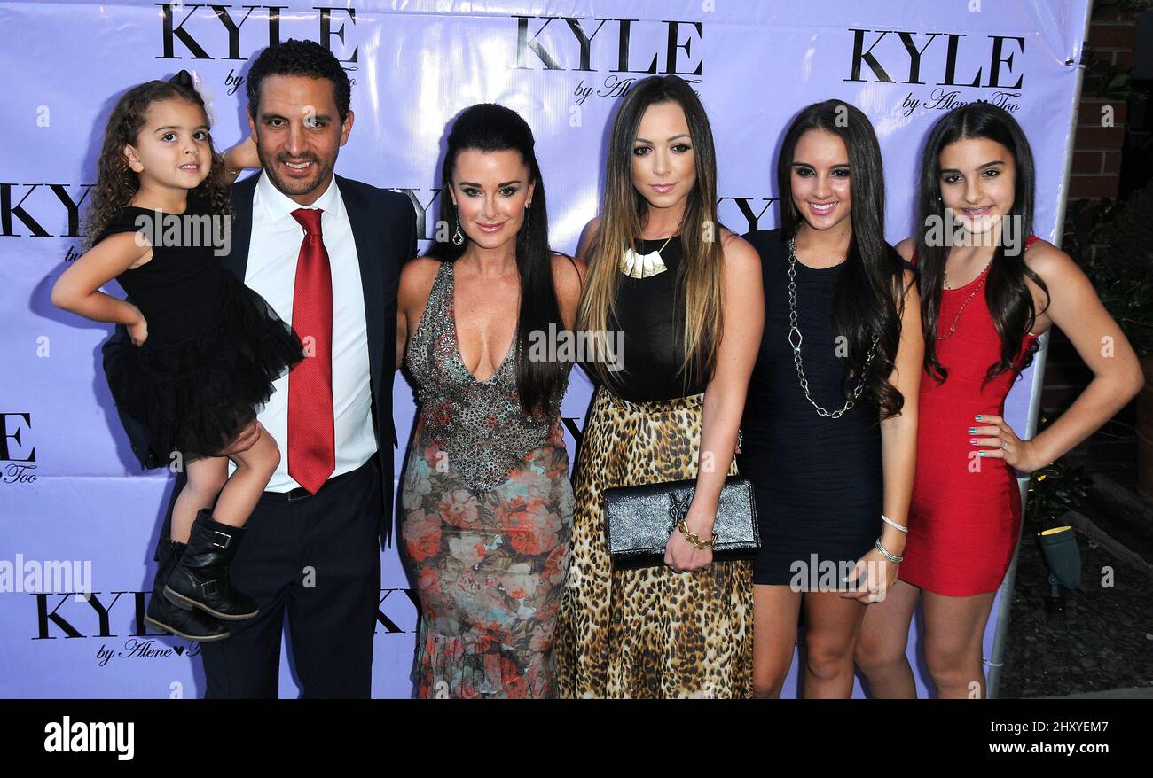 Portia Umansky Mauricio Umansky Kyle Richards Farrah Aldjufrie