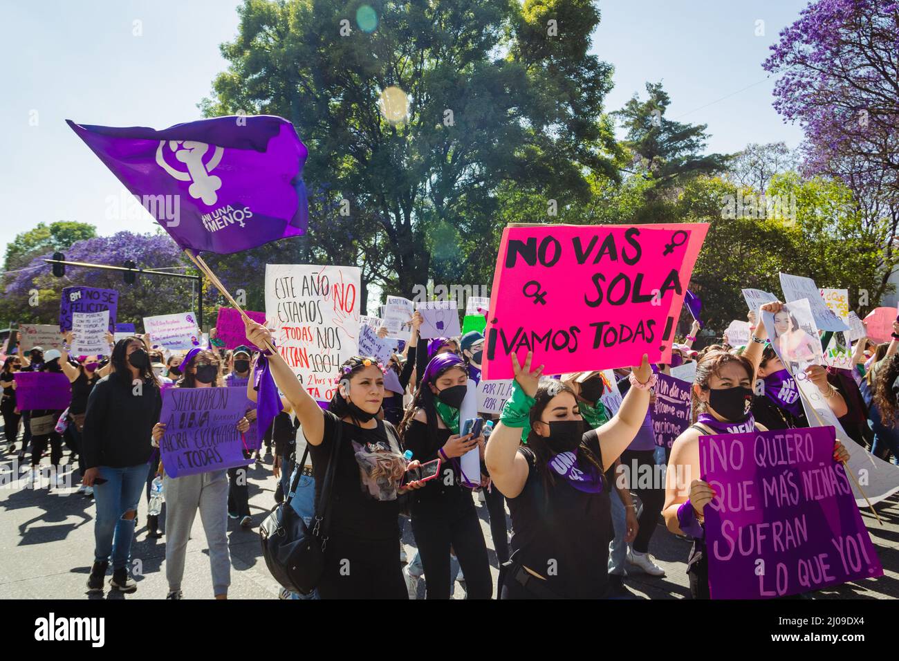 En El Camino A 8m Una Manifestación Feminista Para Conmemorar El Día
