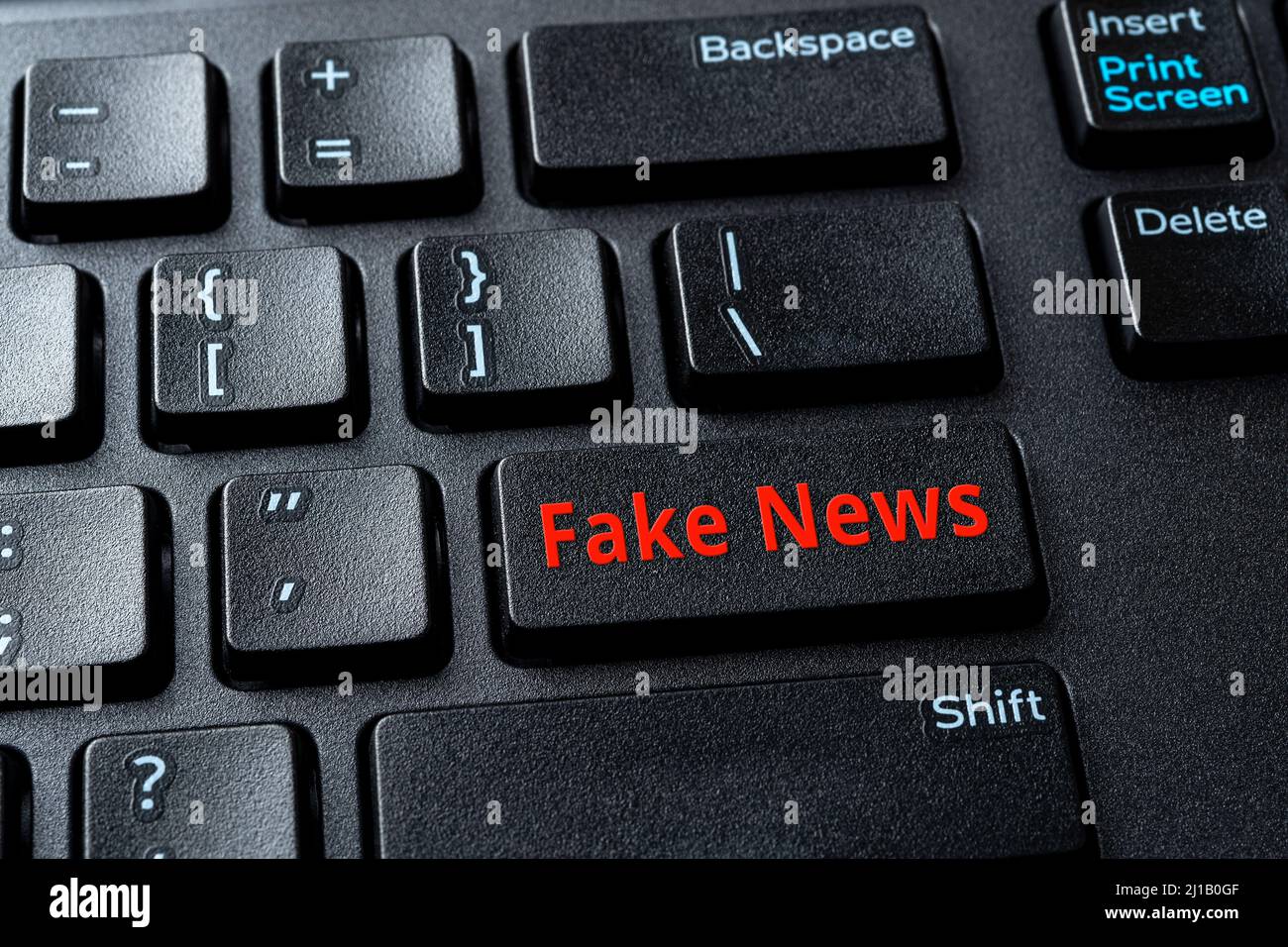 Fake News Enter Tecla En El Teclado Negro Del Pc Difundir Información