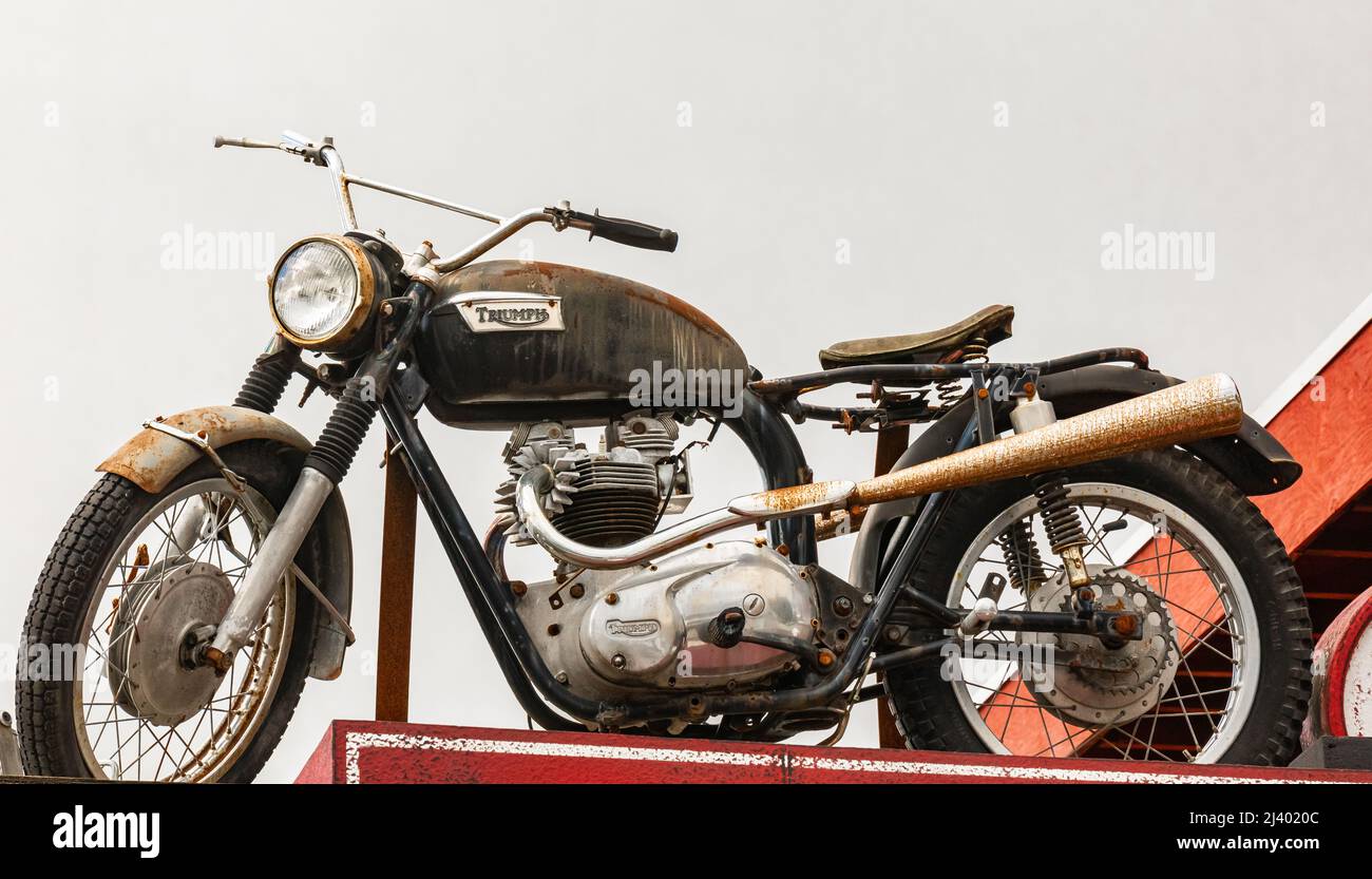Are Old Triumph Motorcycles Reliable | Reviewmotors.co
