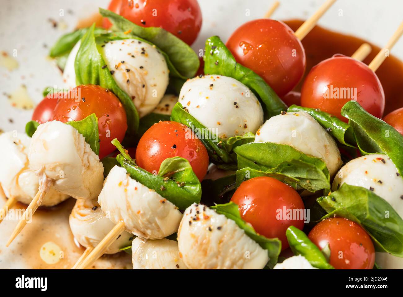 Ensalada Caprese Pinchos