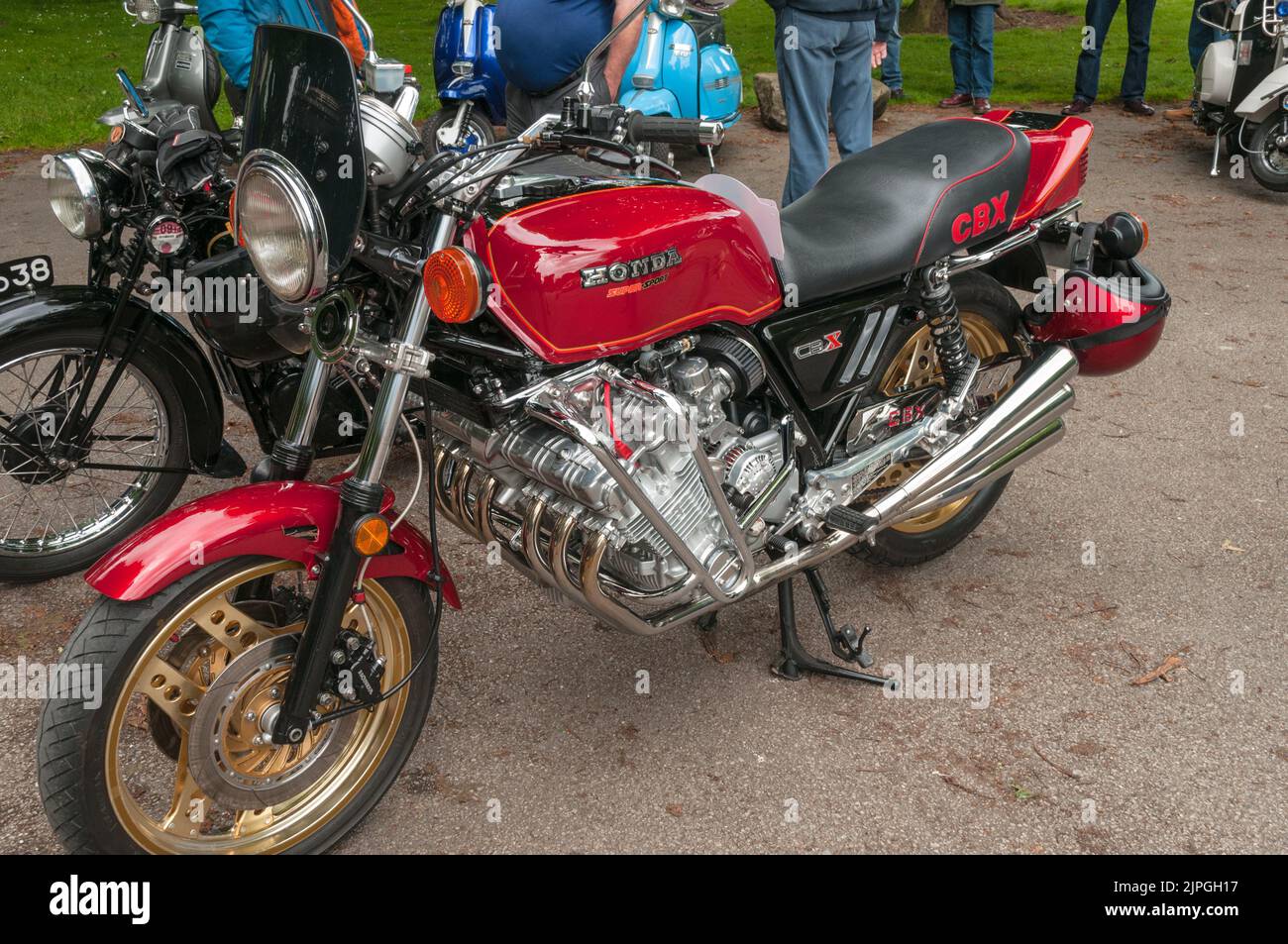La Moto Deportiva Honda Cbx Fue Fabricada Por Honda Desde 1978 Hasta