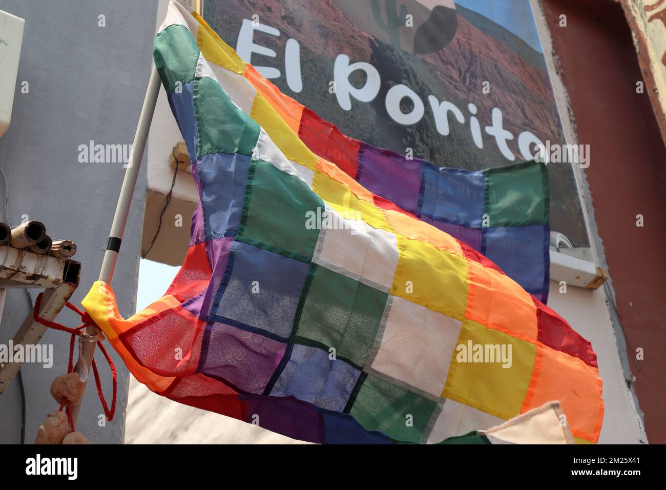 Bandera de inca fotografías e imágenes de alta resolución - Alamy