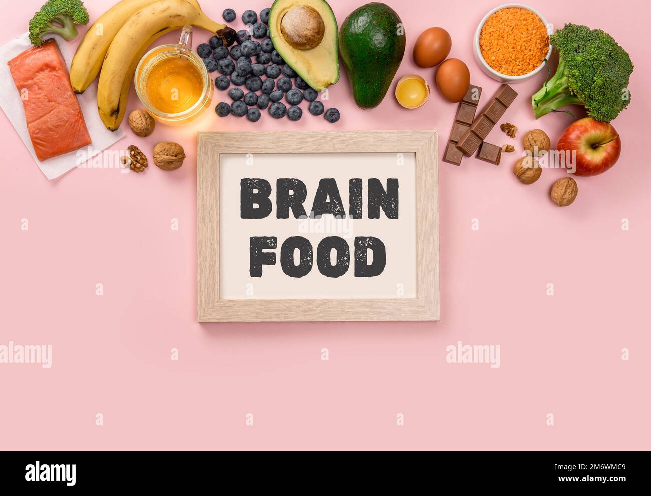 Los Mejores Alimentos Para El Cerebro Y La Memoria Sobre Fondo Rosa