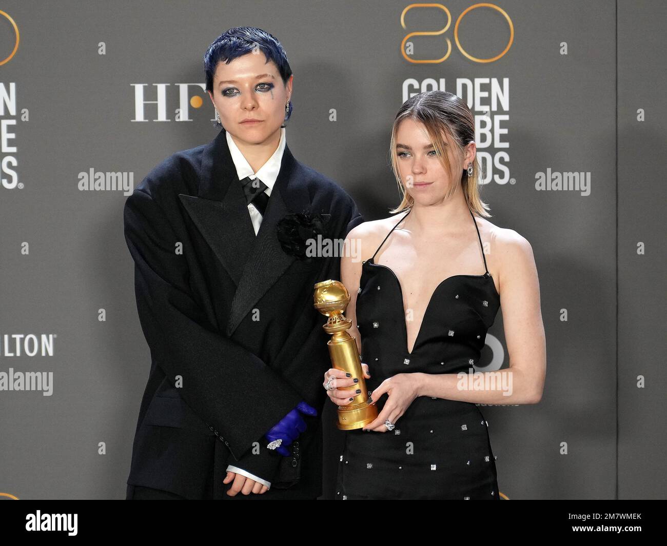 Emma Darcy Y Milly Alcock Fotografías E Imágenes De Alta Resolución Alamy