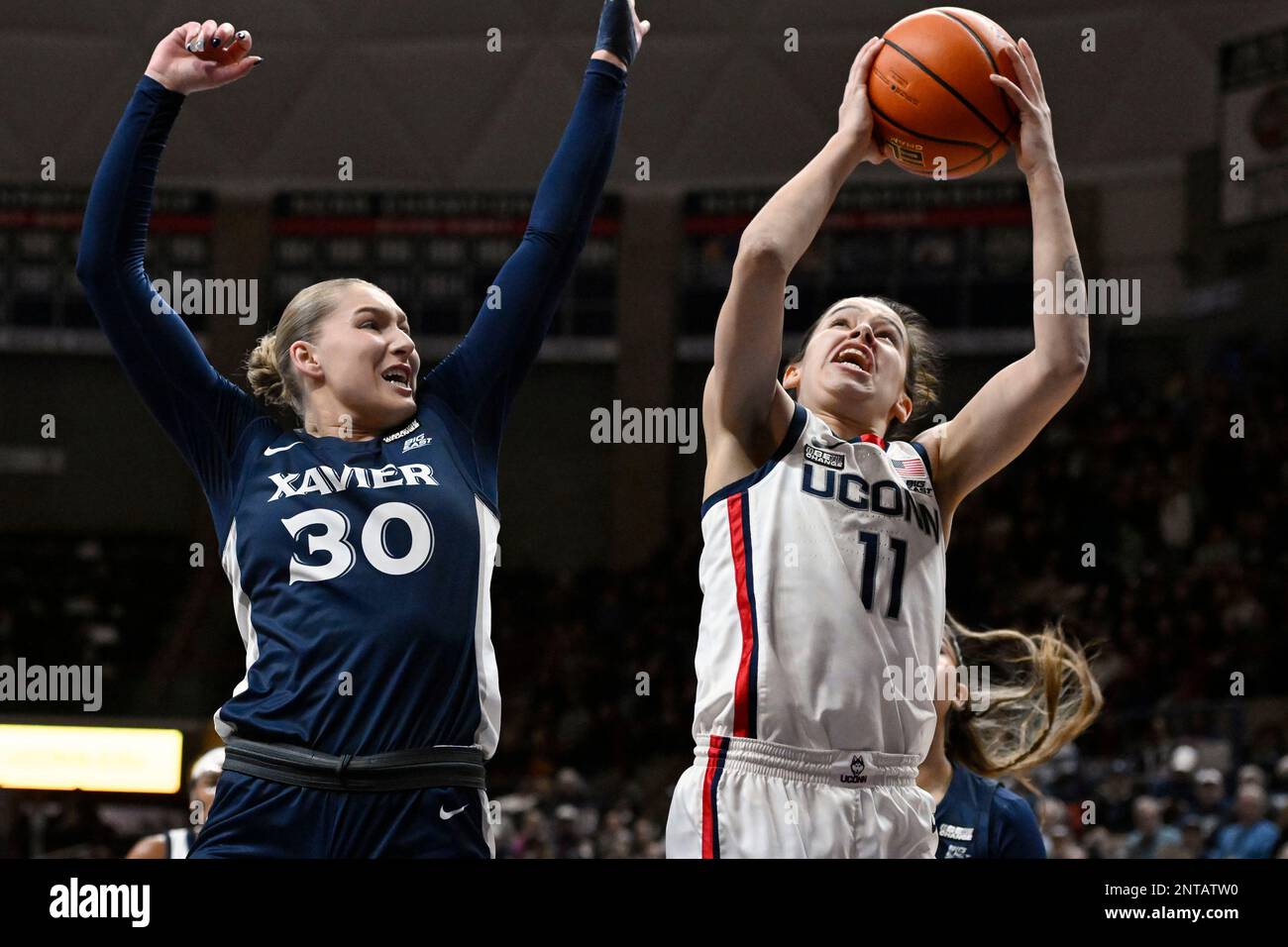 Uconns Lou Lopez Senechal 11 Looks To Shoot As Xaviers Courtney