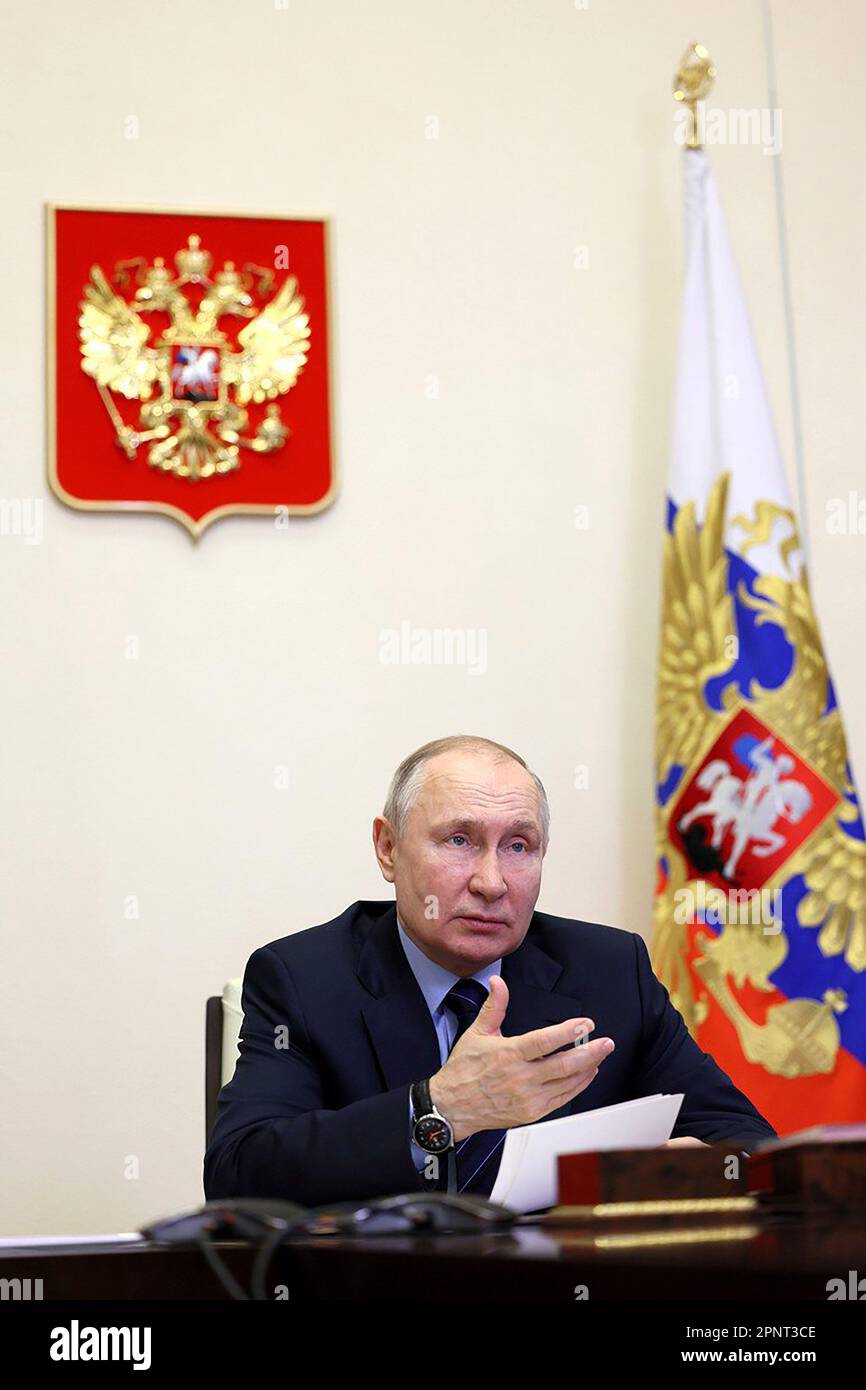 El Presidente Ruso Vladimir Putin Preside Una Reunión Con El Consejo